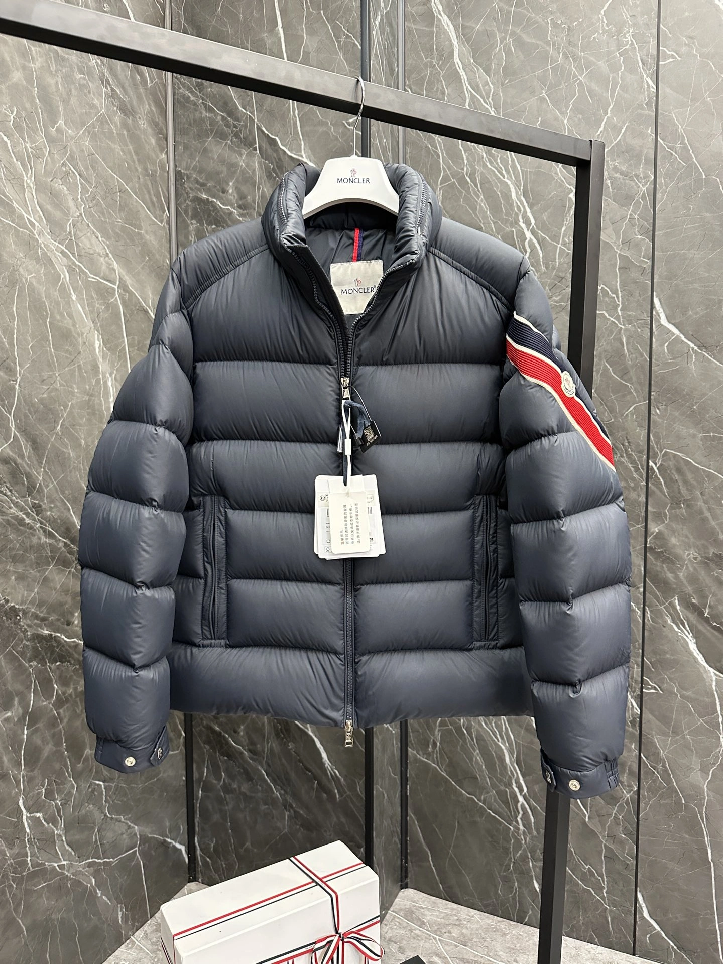 Bargain Moncler Down Jackets