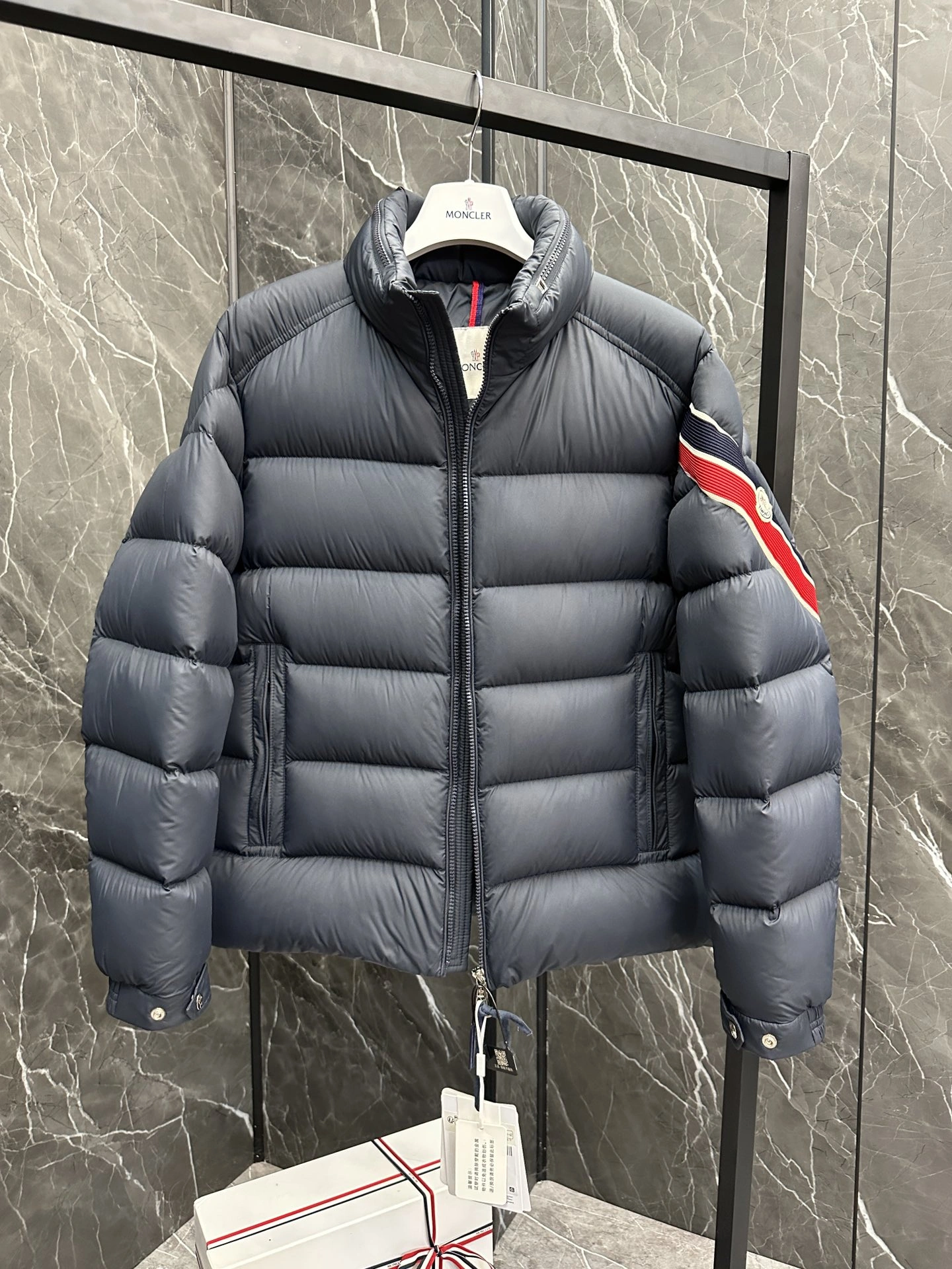 Bargain Moncler Down Jackets