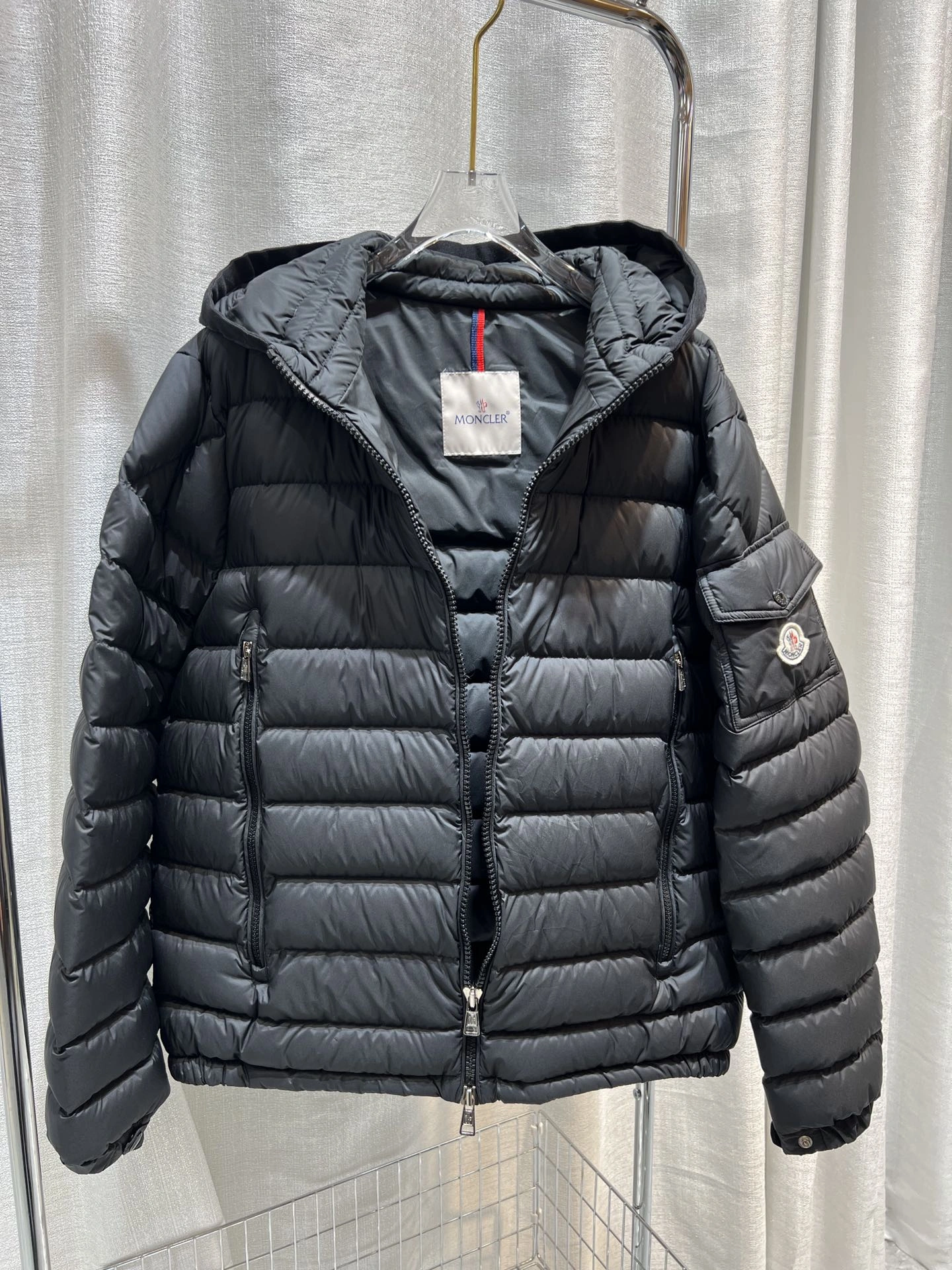 Exact replica Moncler Down Jackets