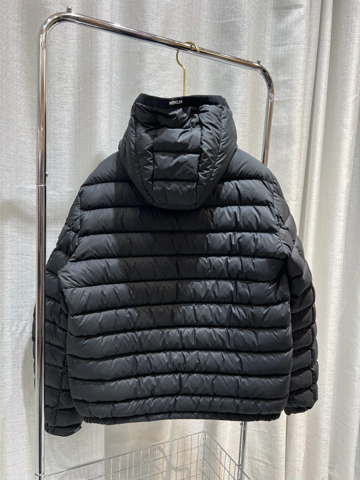 Exact replica Moncler Down Jackets