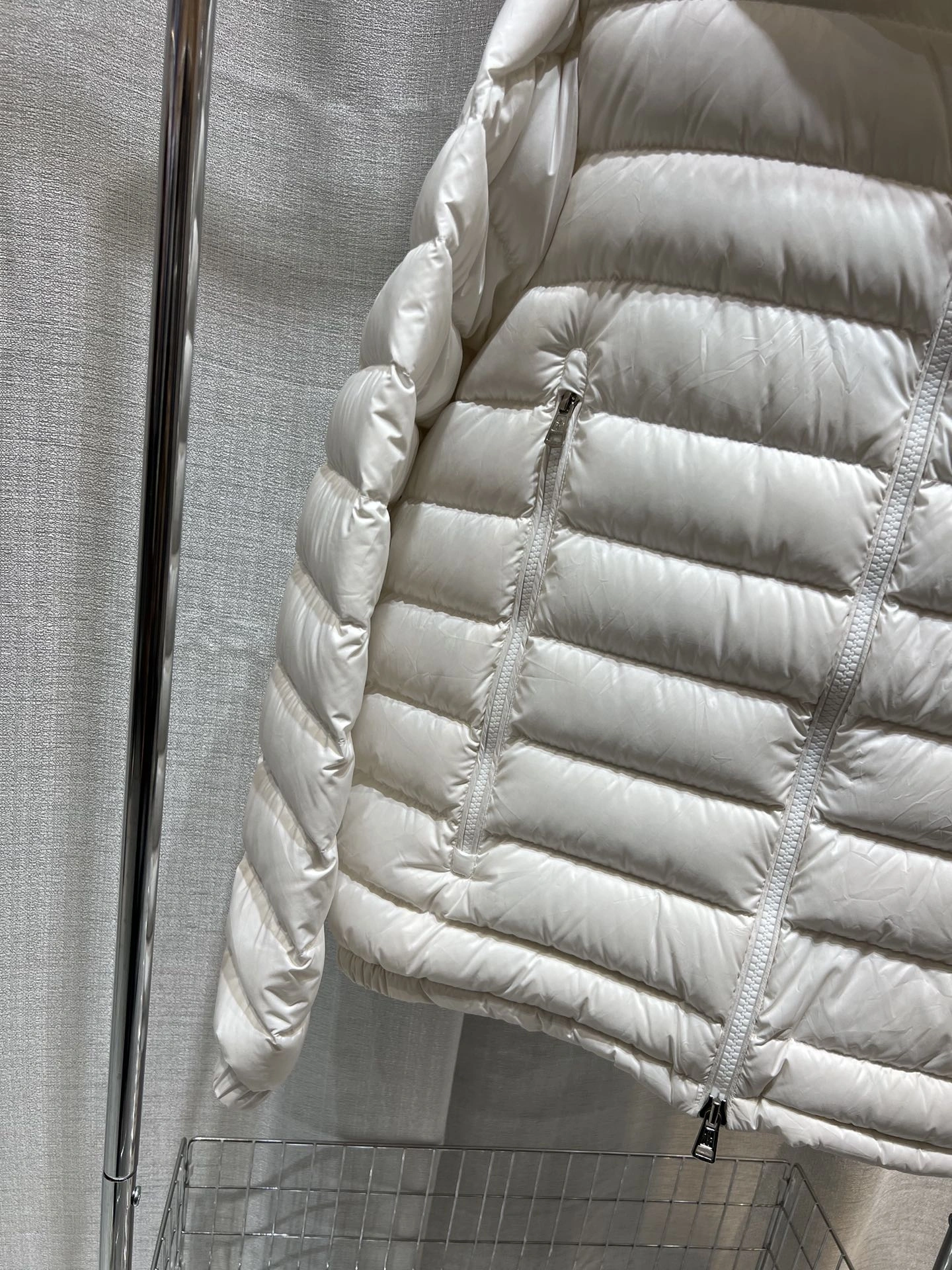 1:1 copy Moncler Down Jackets