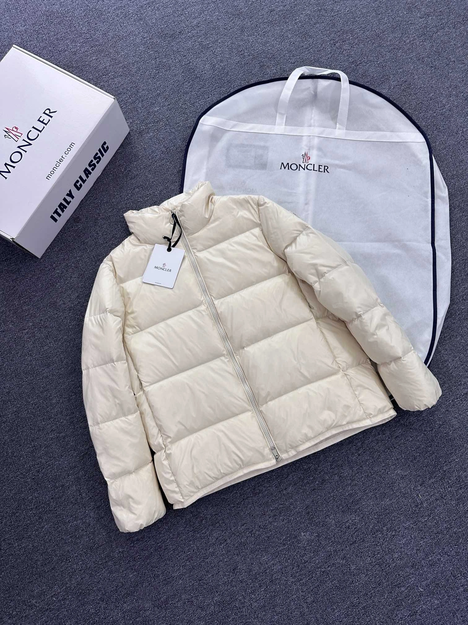 OEM Moncler Down Jackets