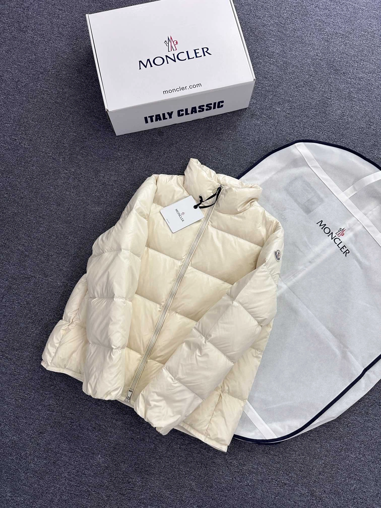 OEM Moncler Down Jackets