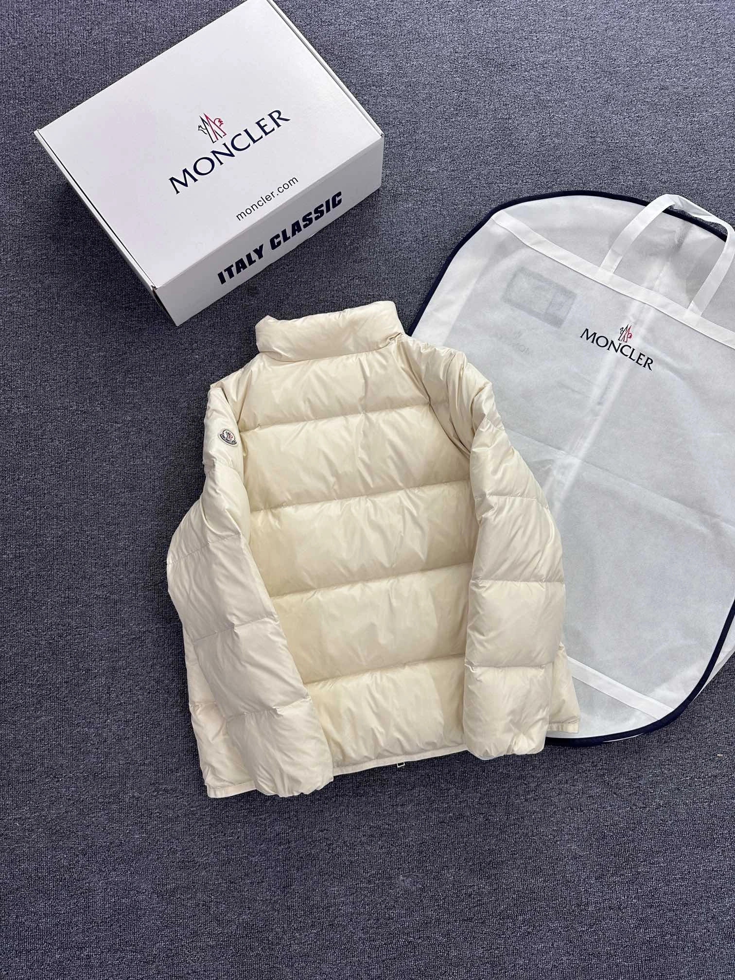 OEM Moncler Down Jackets