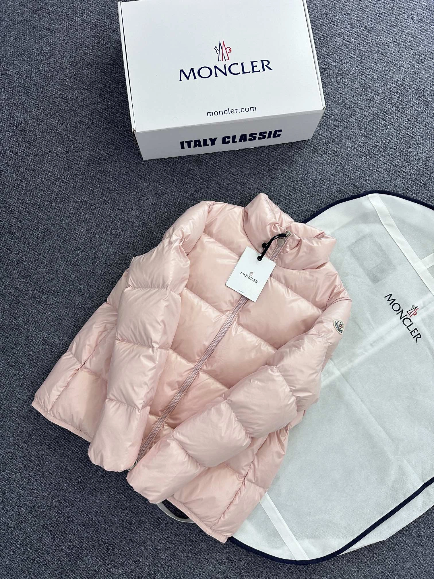 Official Moncler Down Jackets