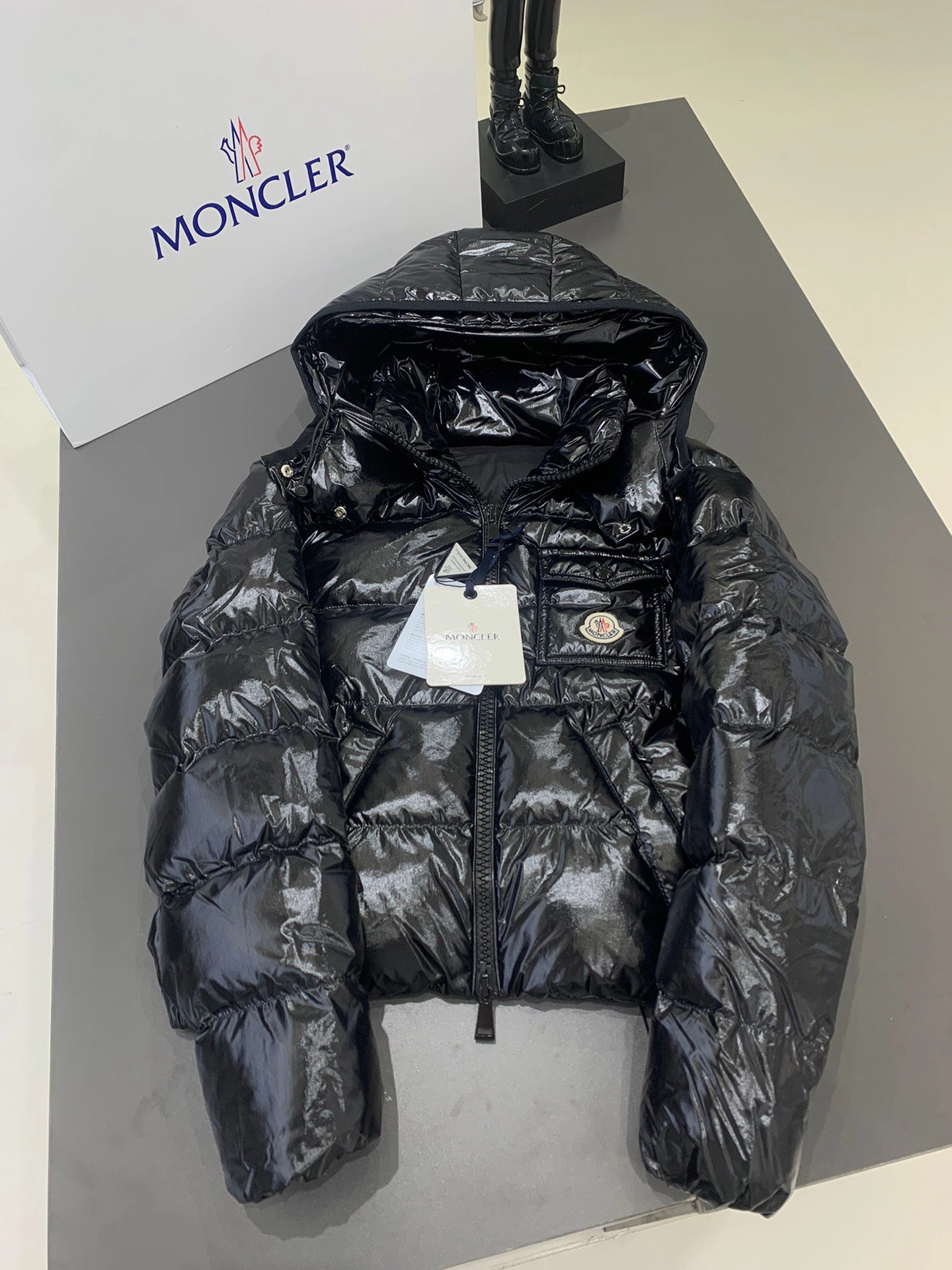 Bargain Moncler Down Jackets