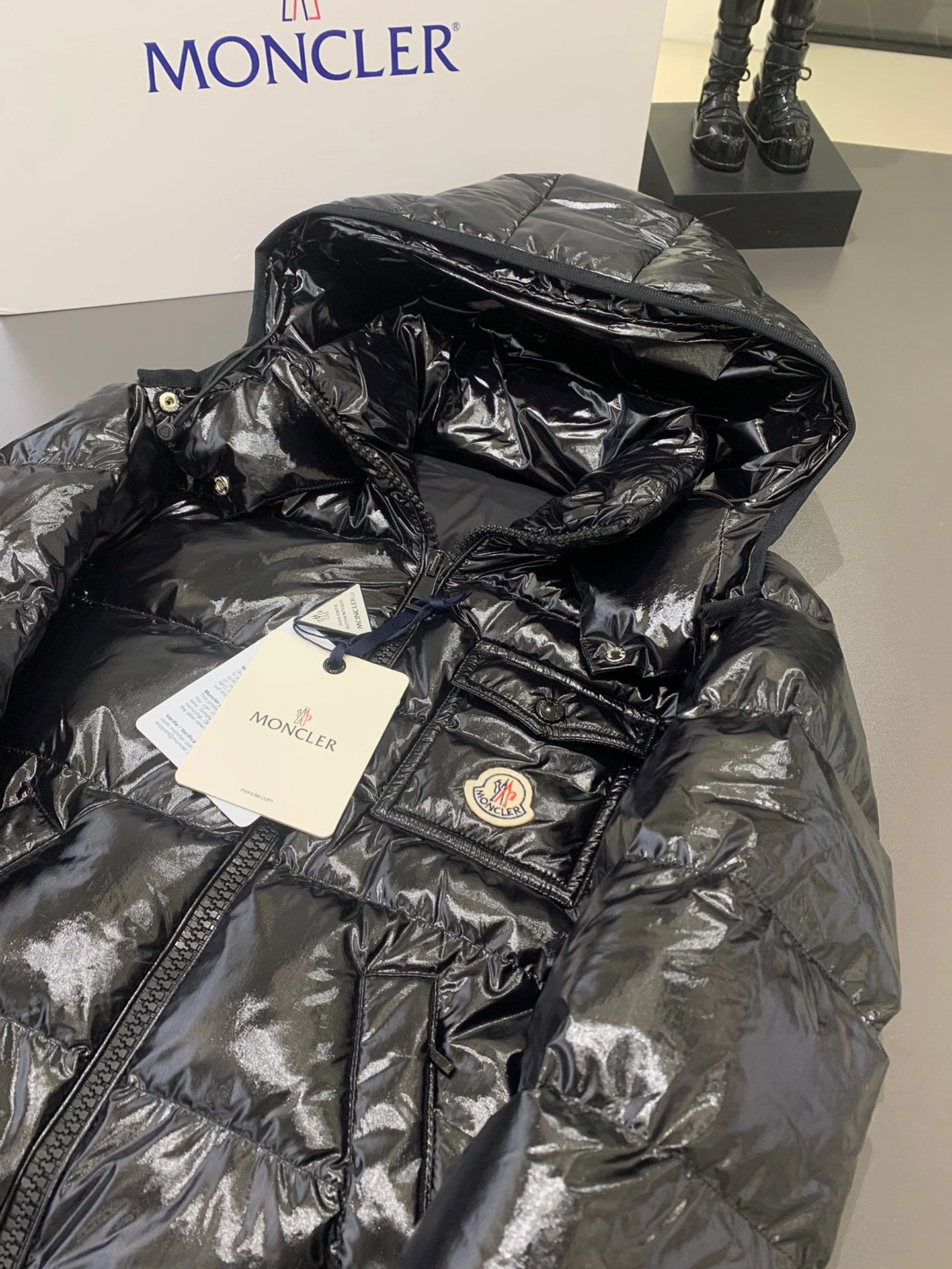 Bargain Moncler Down Jackets