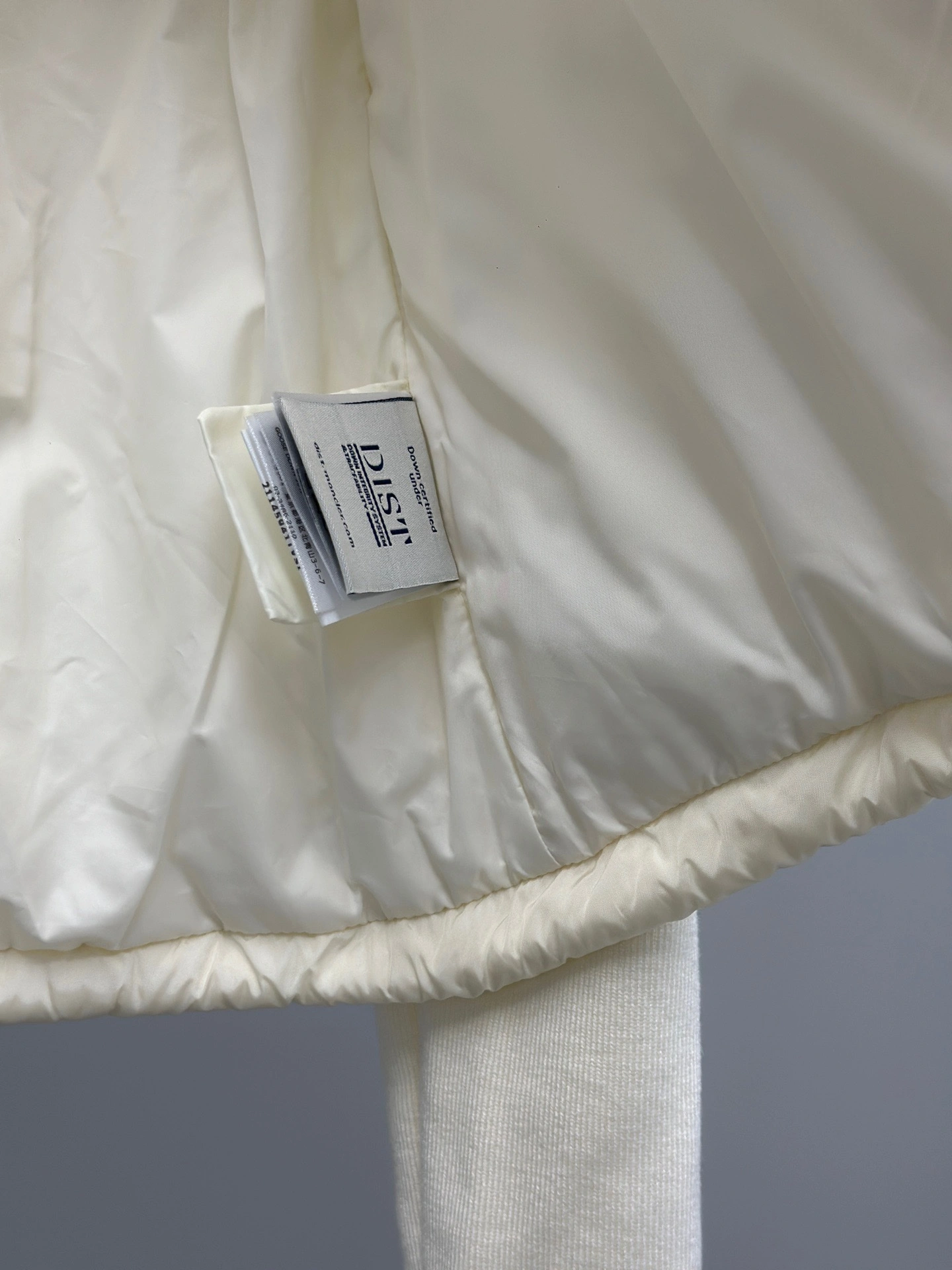 Cut-rate Moncler Down Jackets