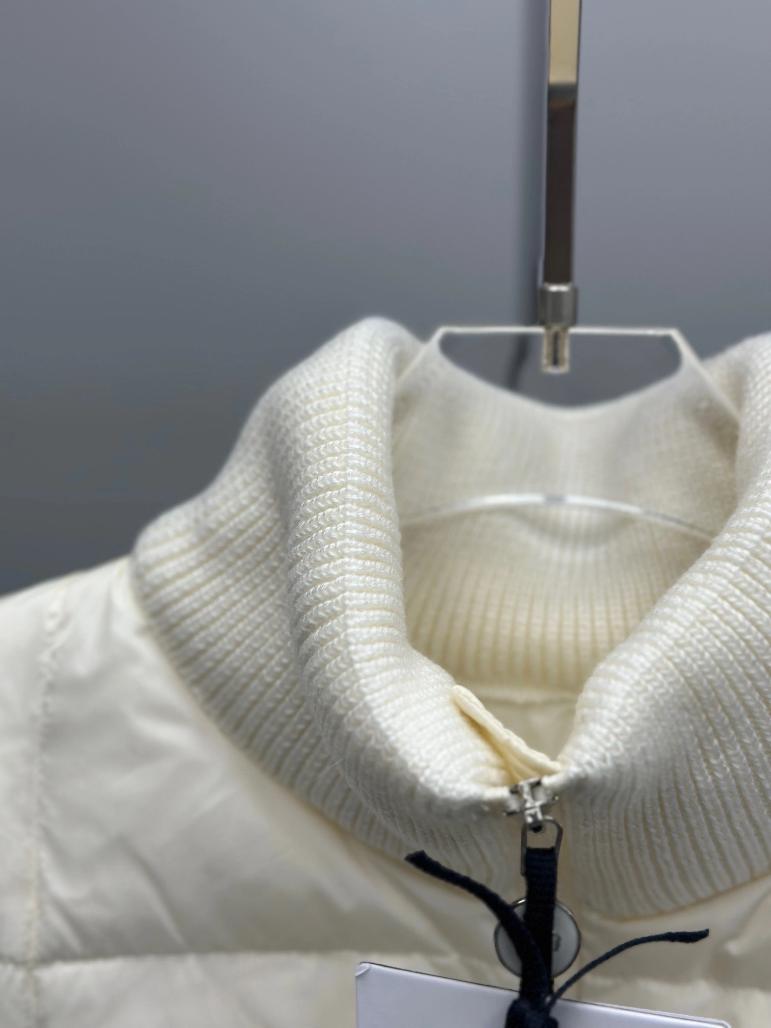 Cut-rate Moncler Down Jackets