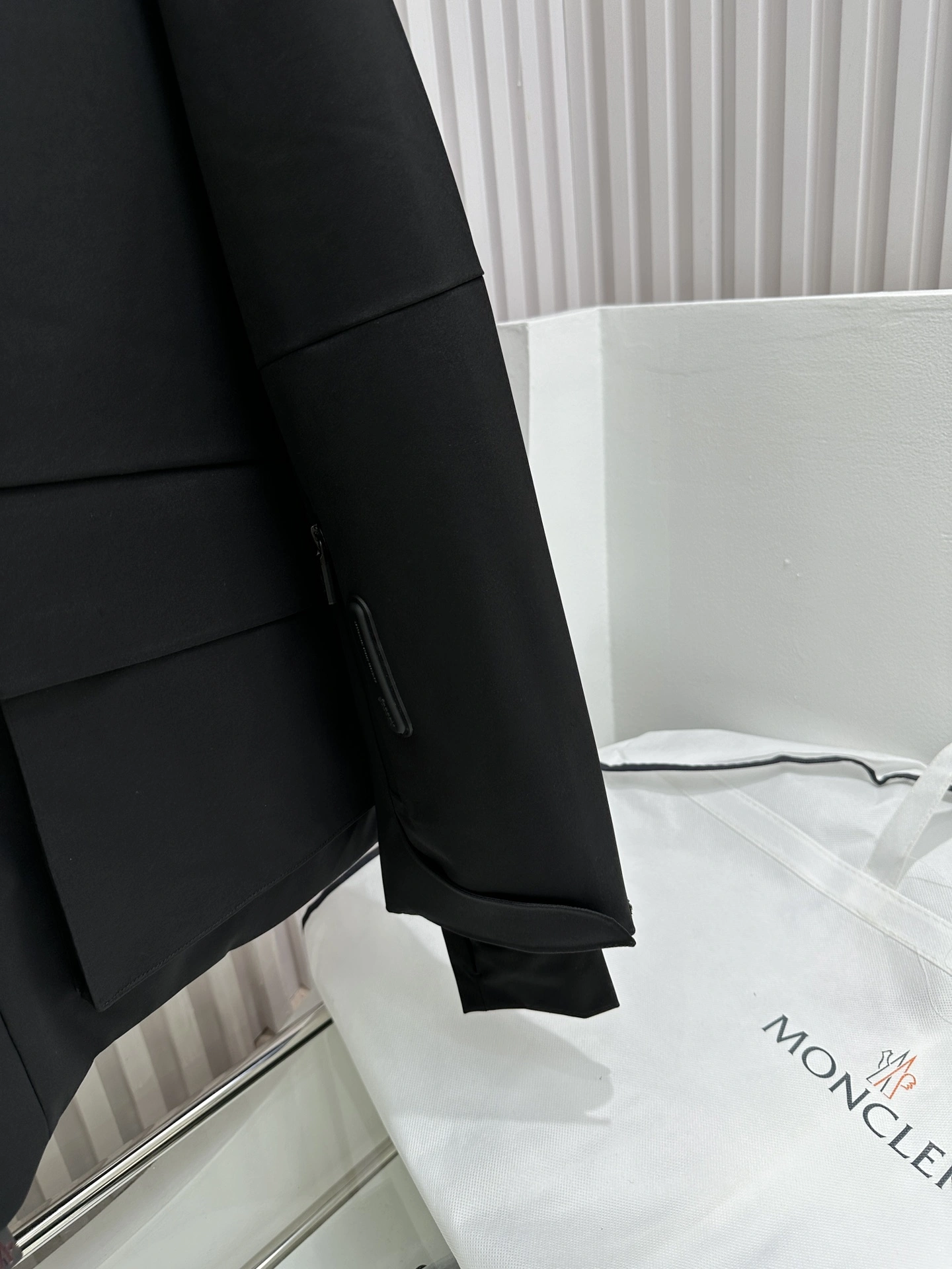 Brand-original Moncler Down Jackets