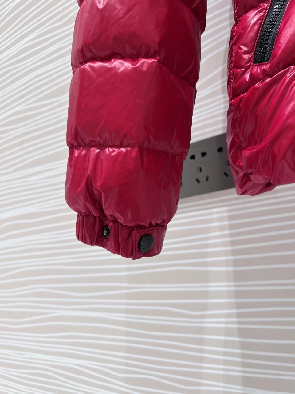 Official Moncler Down Jackets