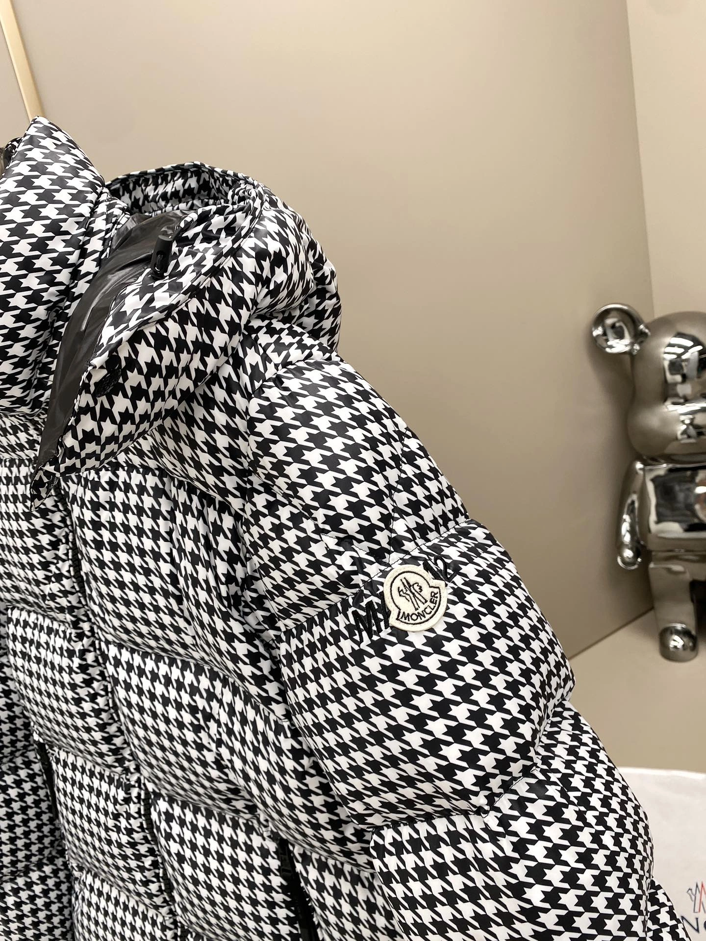 Cut-rate Moncler Down Jackets