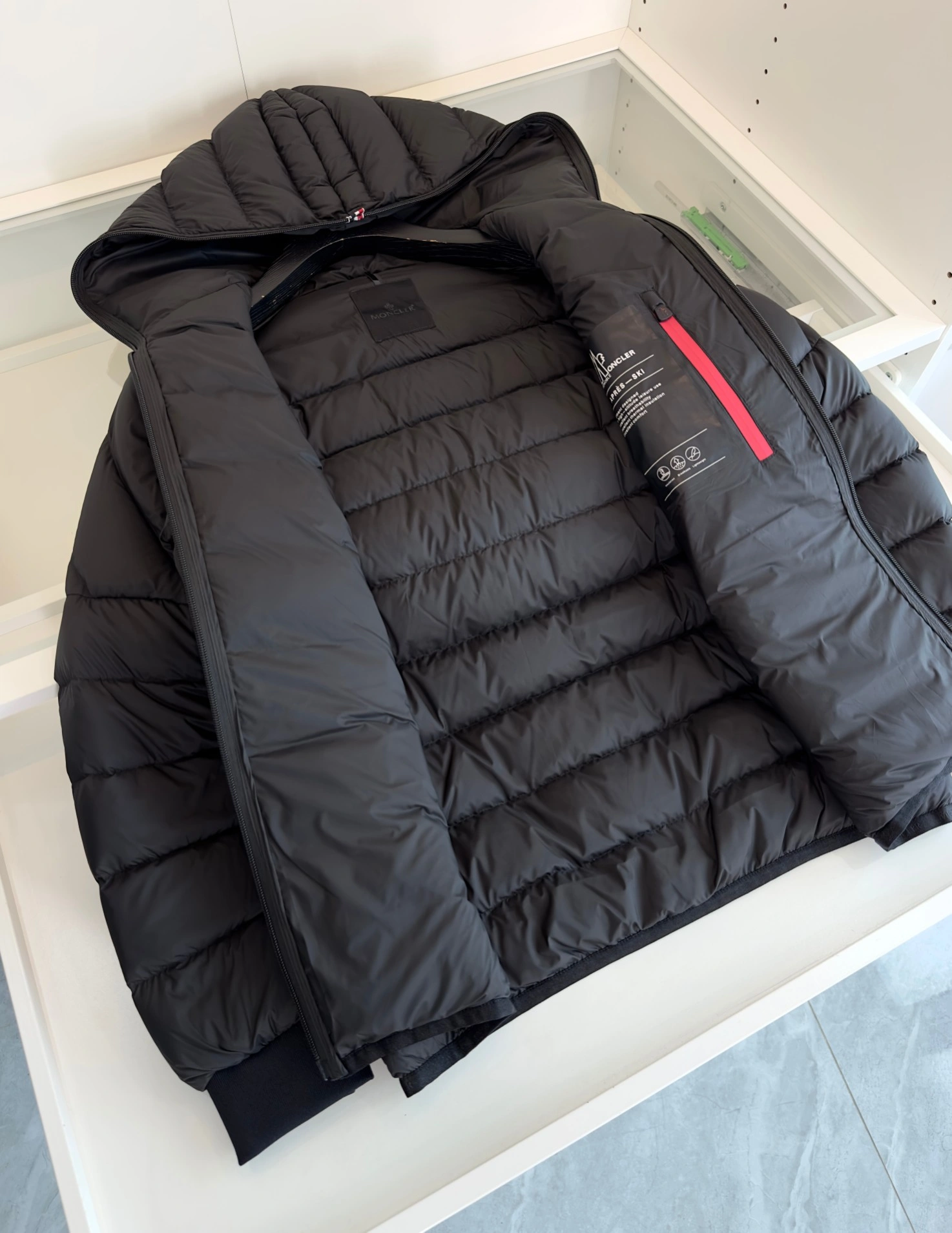 High accuracy Moncler Down Jackets