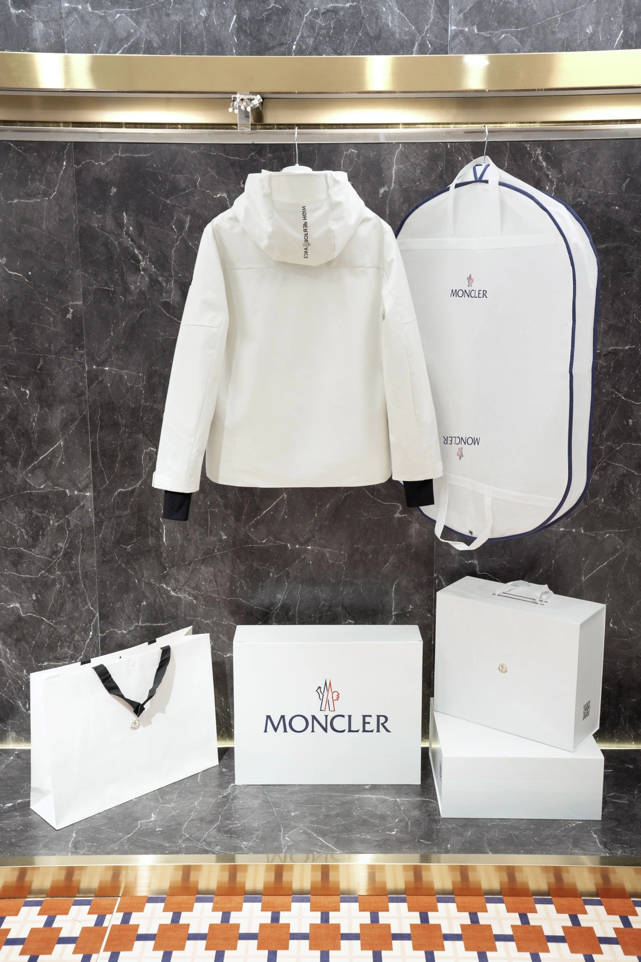 High fidelity Moncler Down Jackets