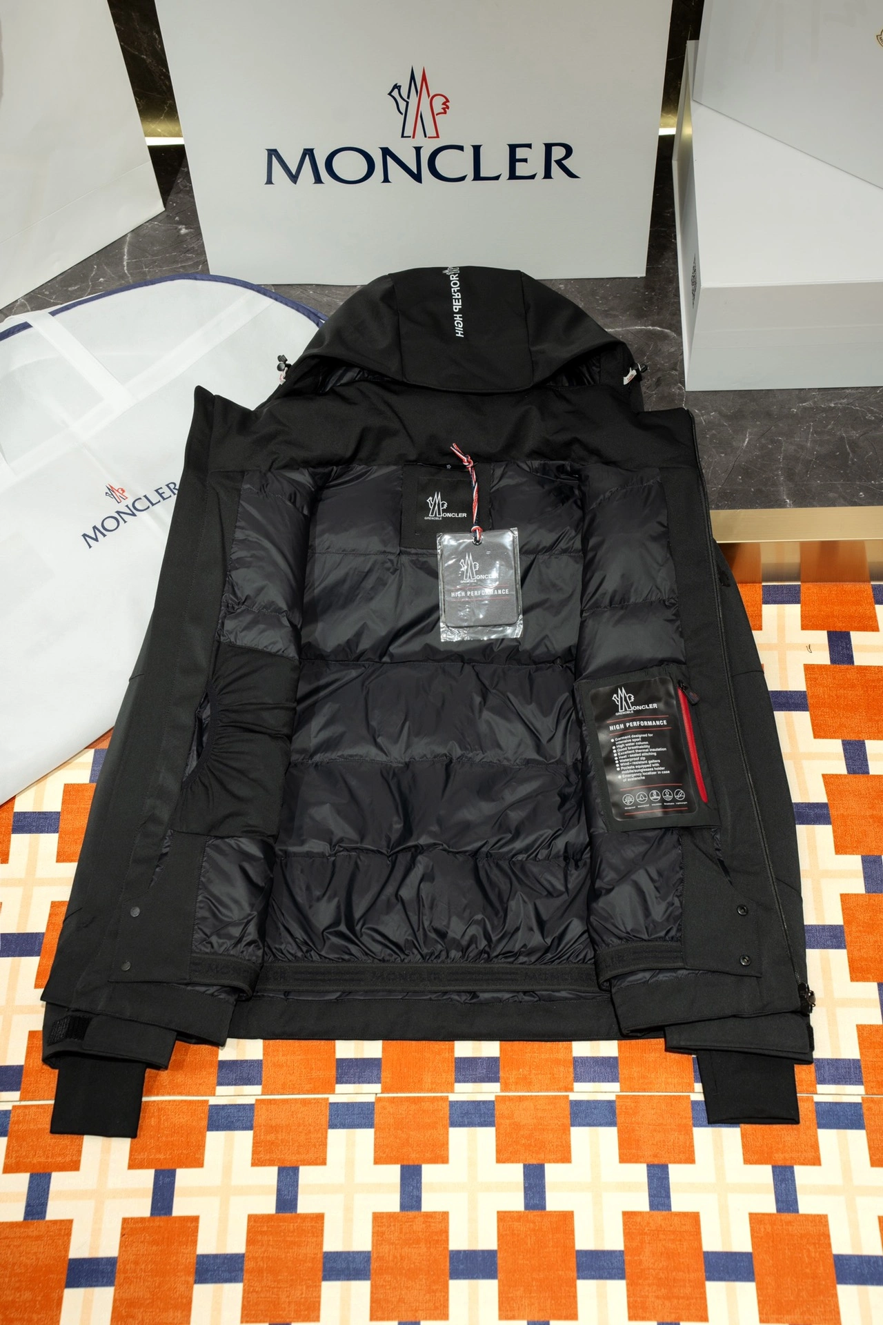 Top mirror Moncler Down Jackets