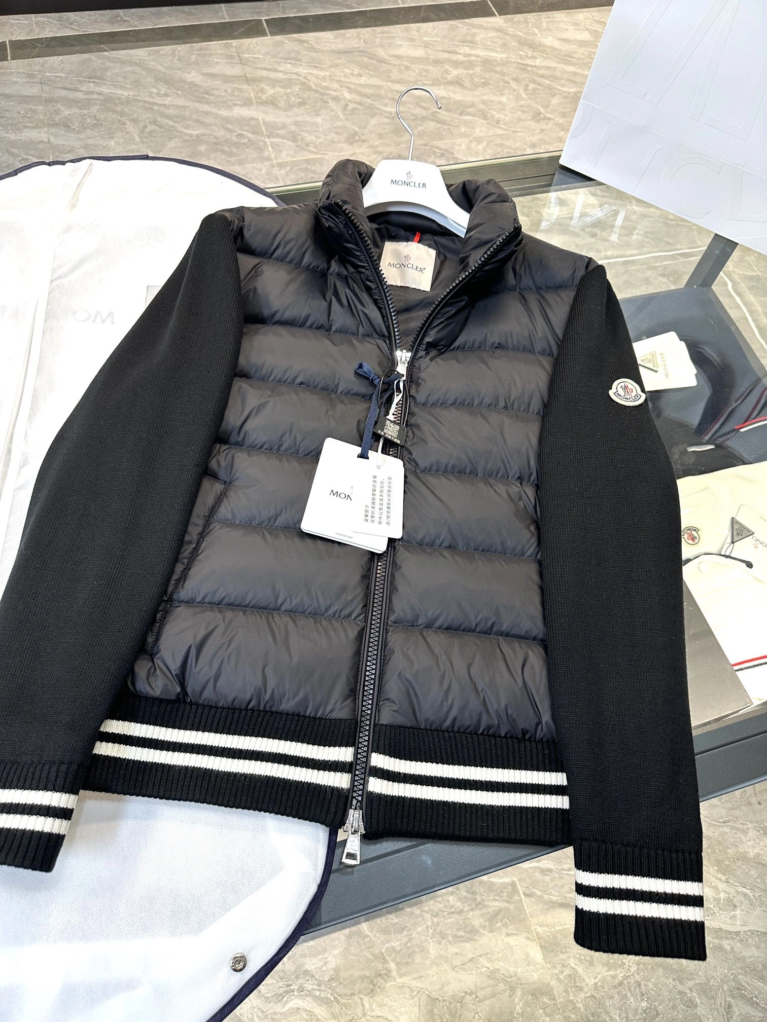 Cut-rate Moncler Down Jackets