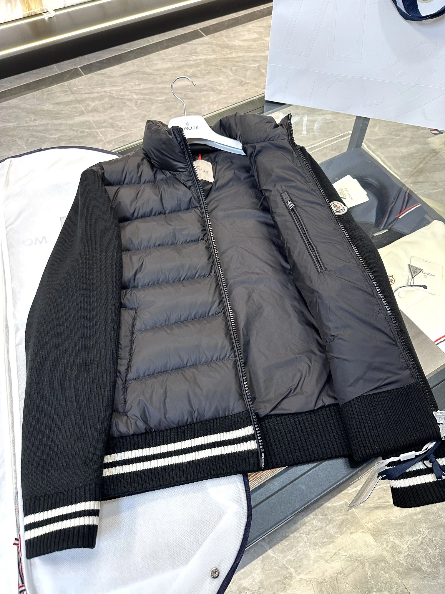 Cut-rate Moncler Down Jackets