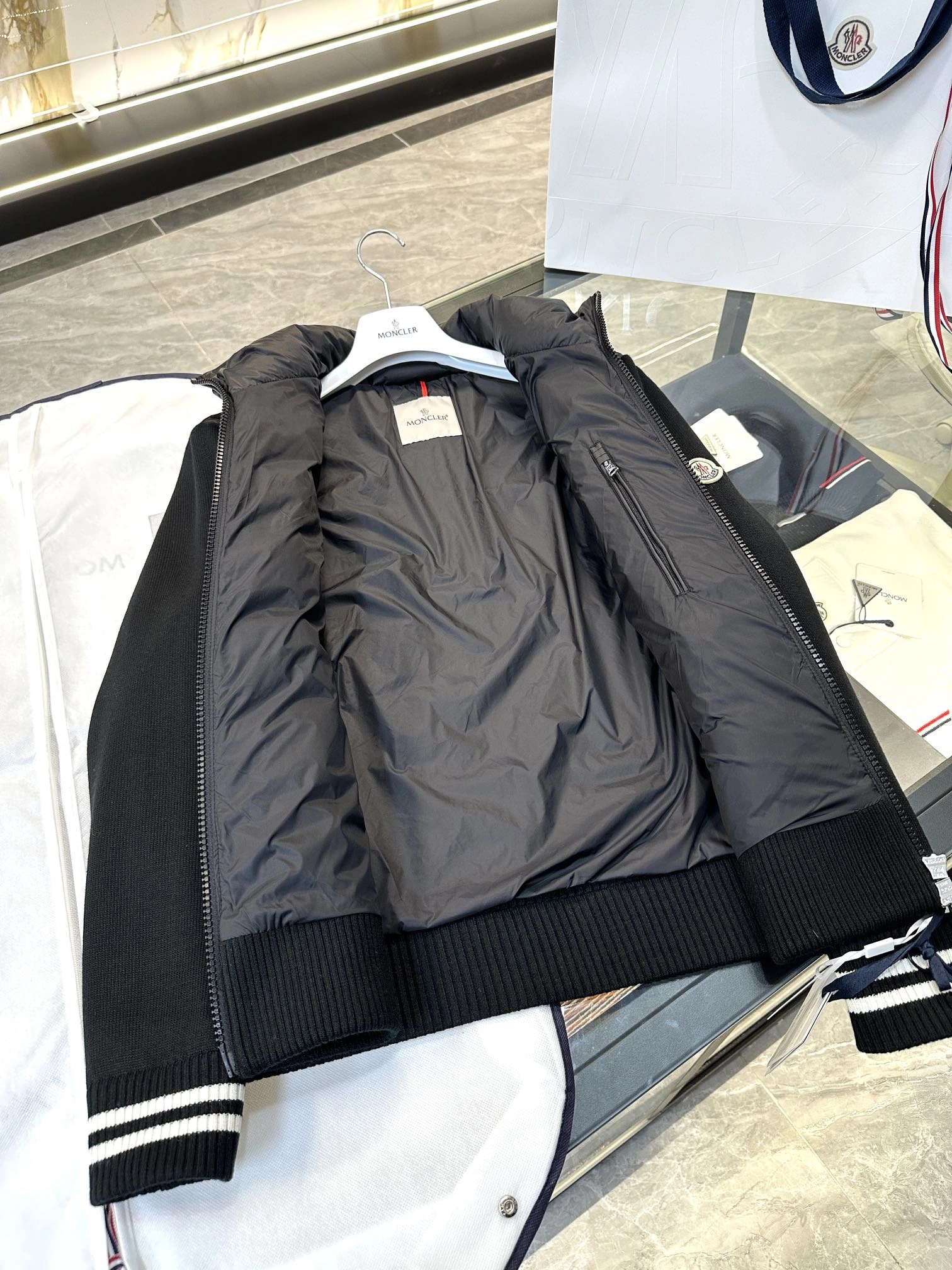 Cut-rate Moncler Down Jackets