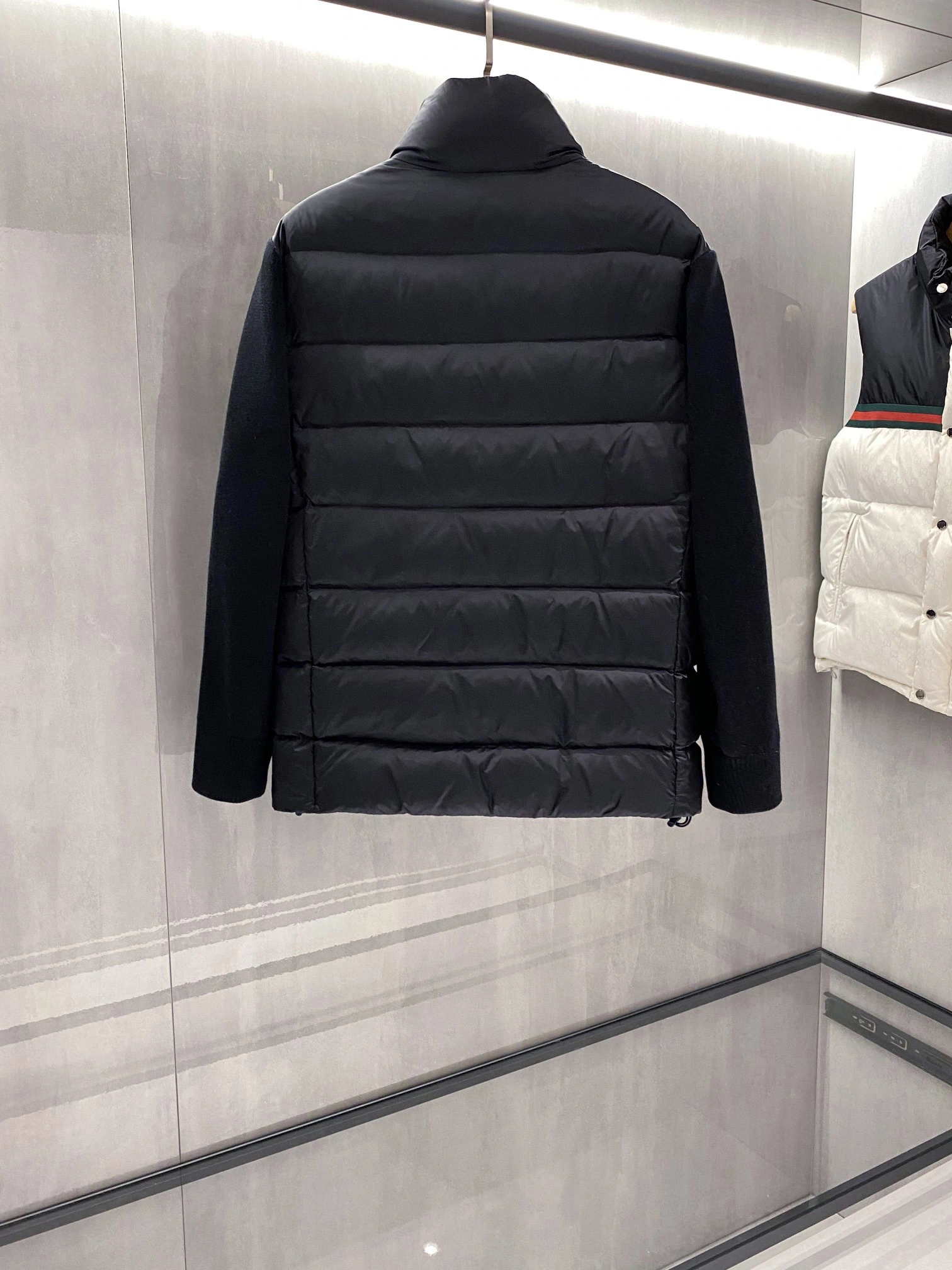 Bargain Moncler Down Jackets