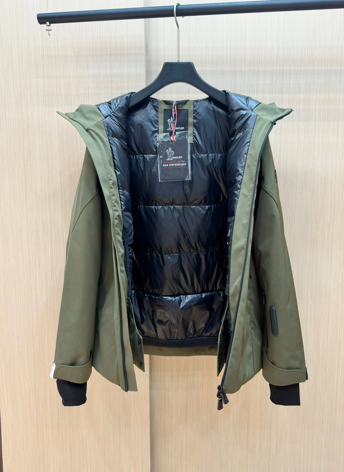 Official Moncler Down Jackets