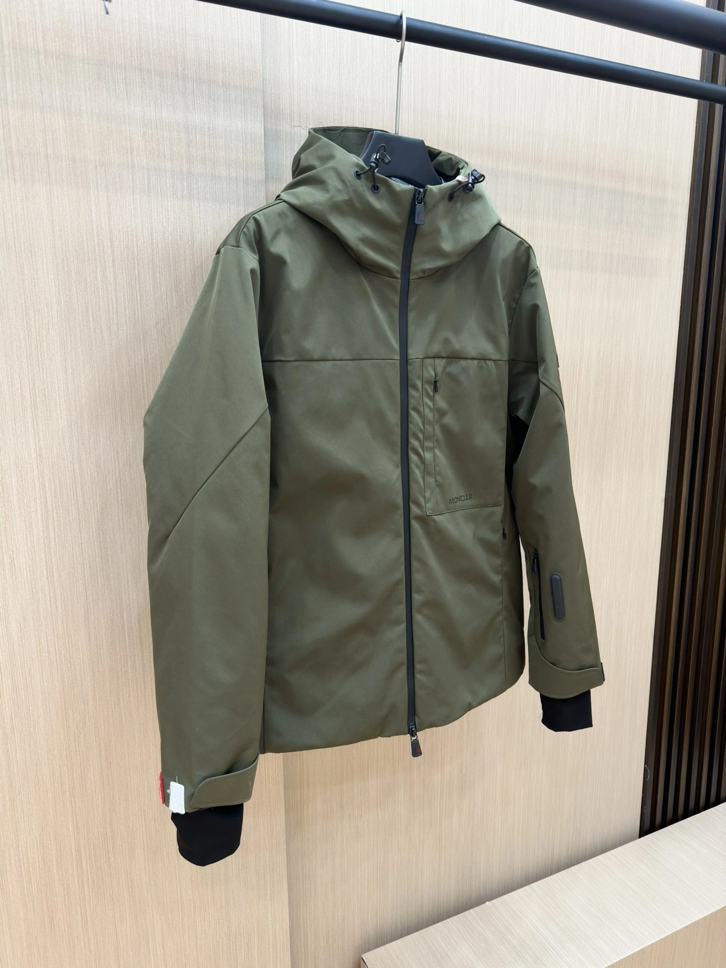 Official Moncler Down Jackets