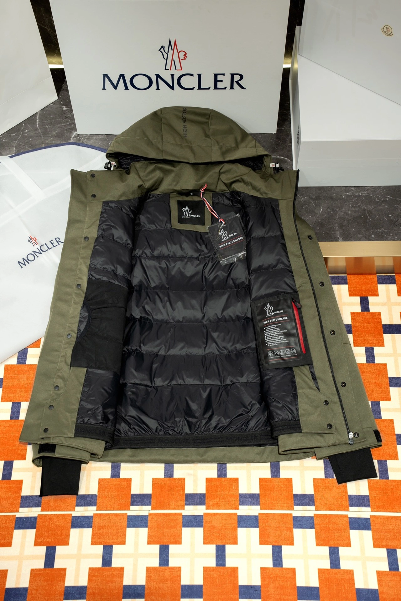 High fidelity Moncler Down Jackets