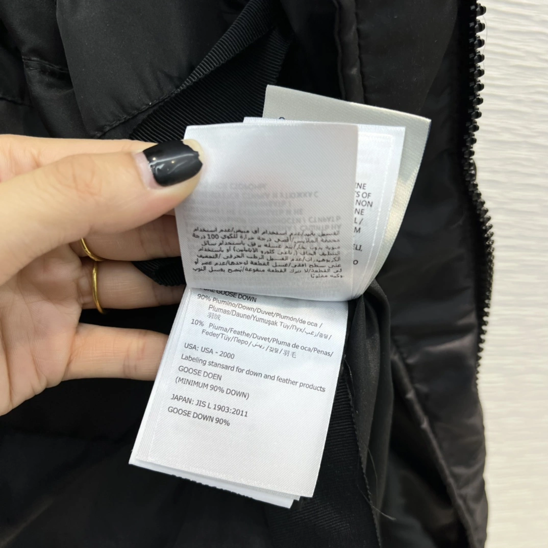 Brand-original Moncler Down Jackets