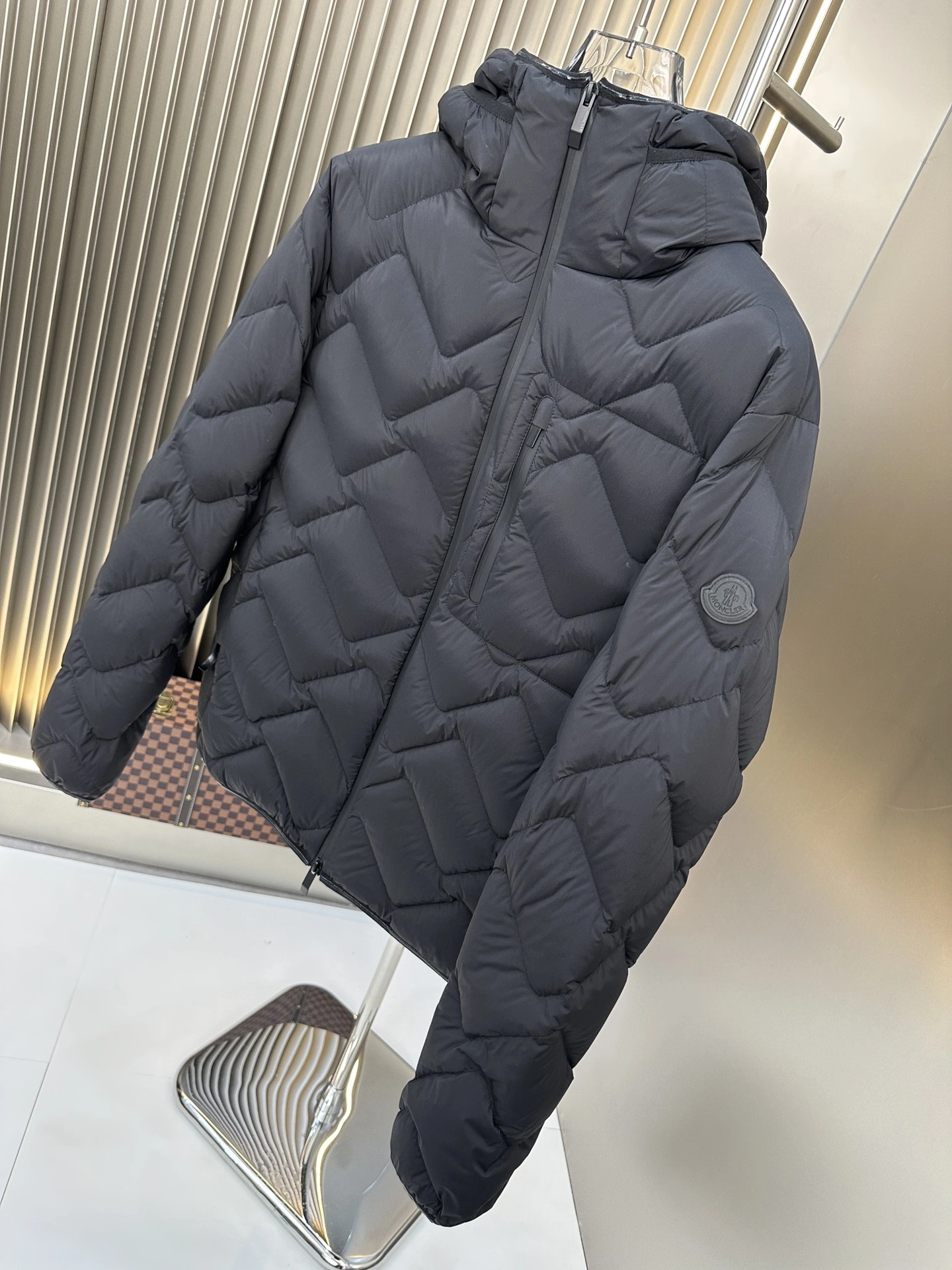 1:1 copy Moncler Down Jackets