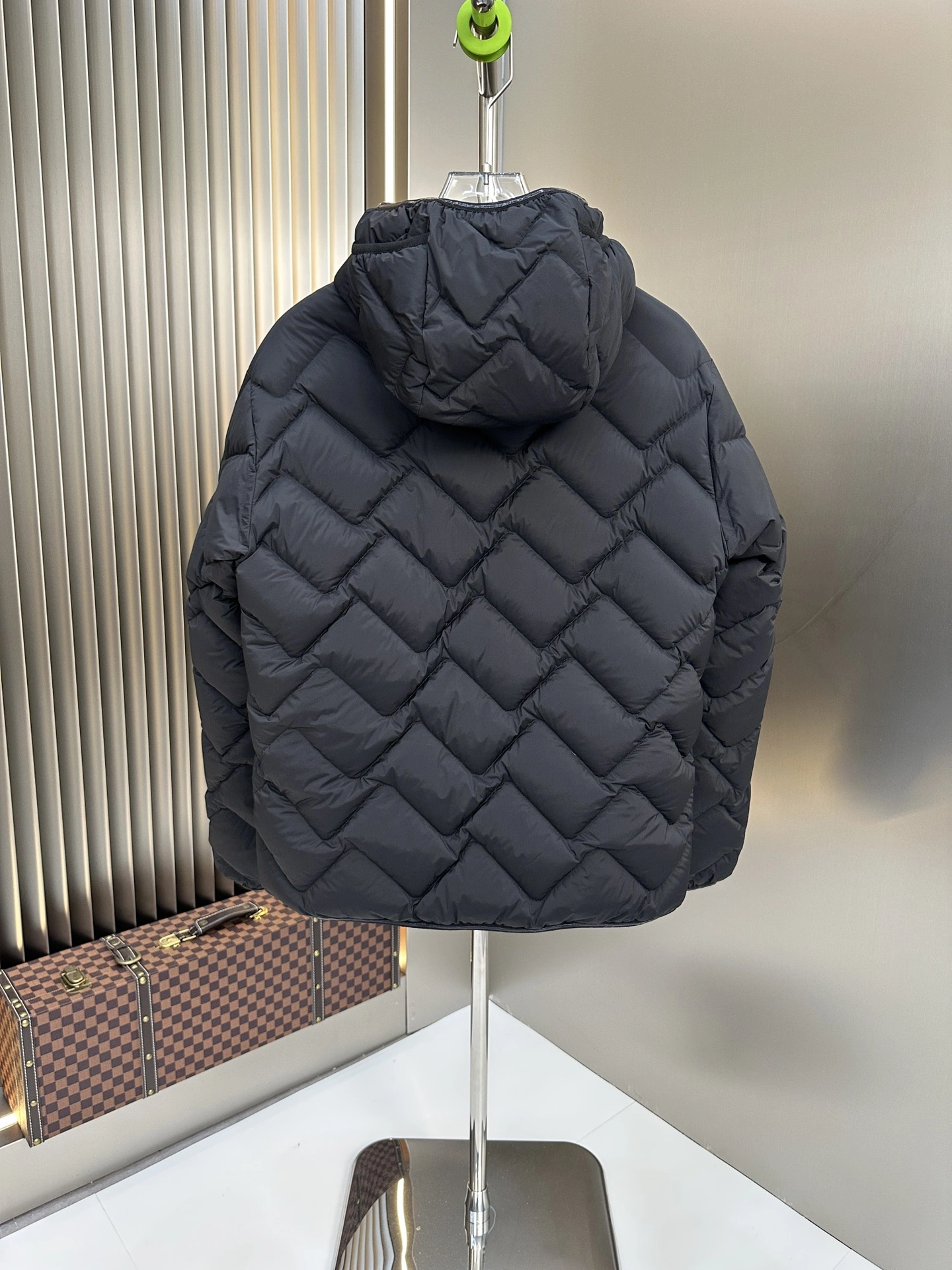 1:1 copy Moncler Down Jackets
