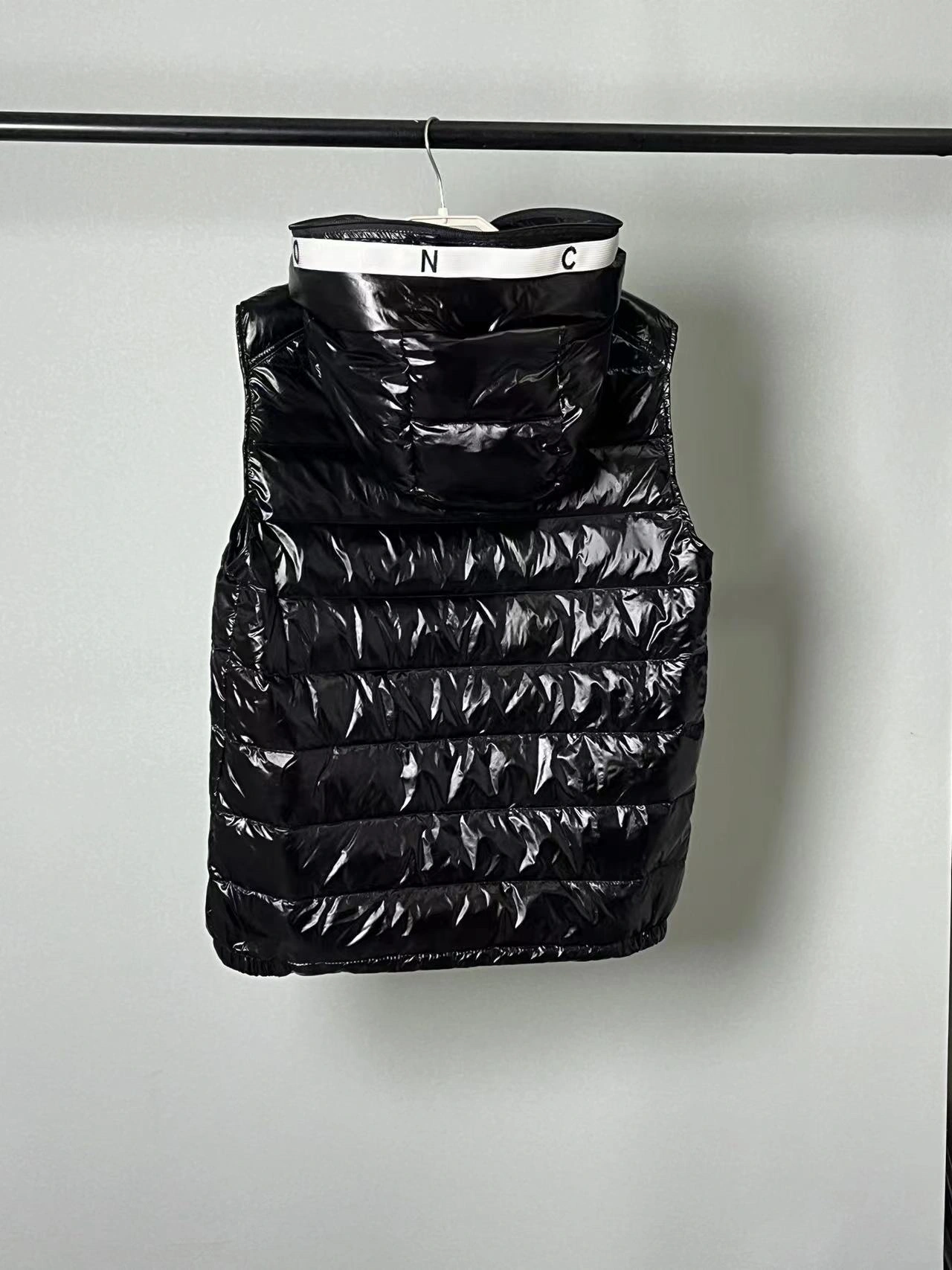 Low-cost Moncler Down Jackets