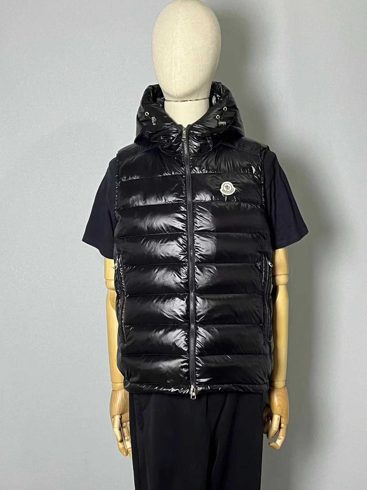 Low-cost Moncler Down Jackets