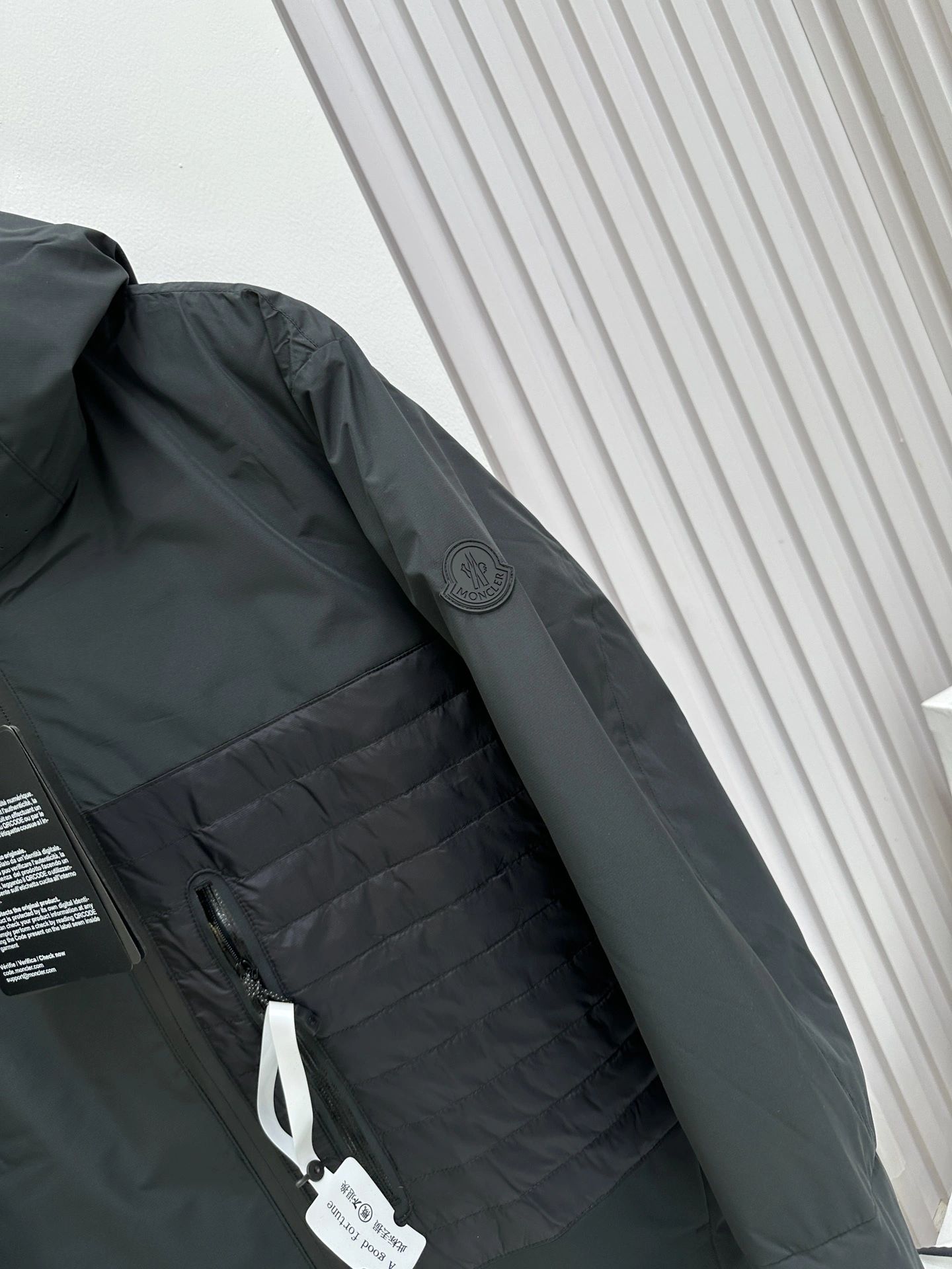 Inexpensive Moncler Down Jackets