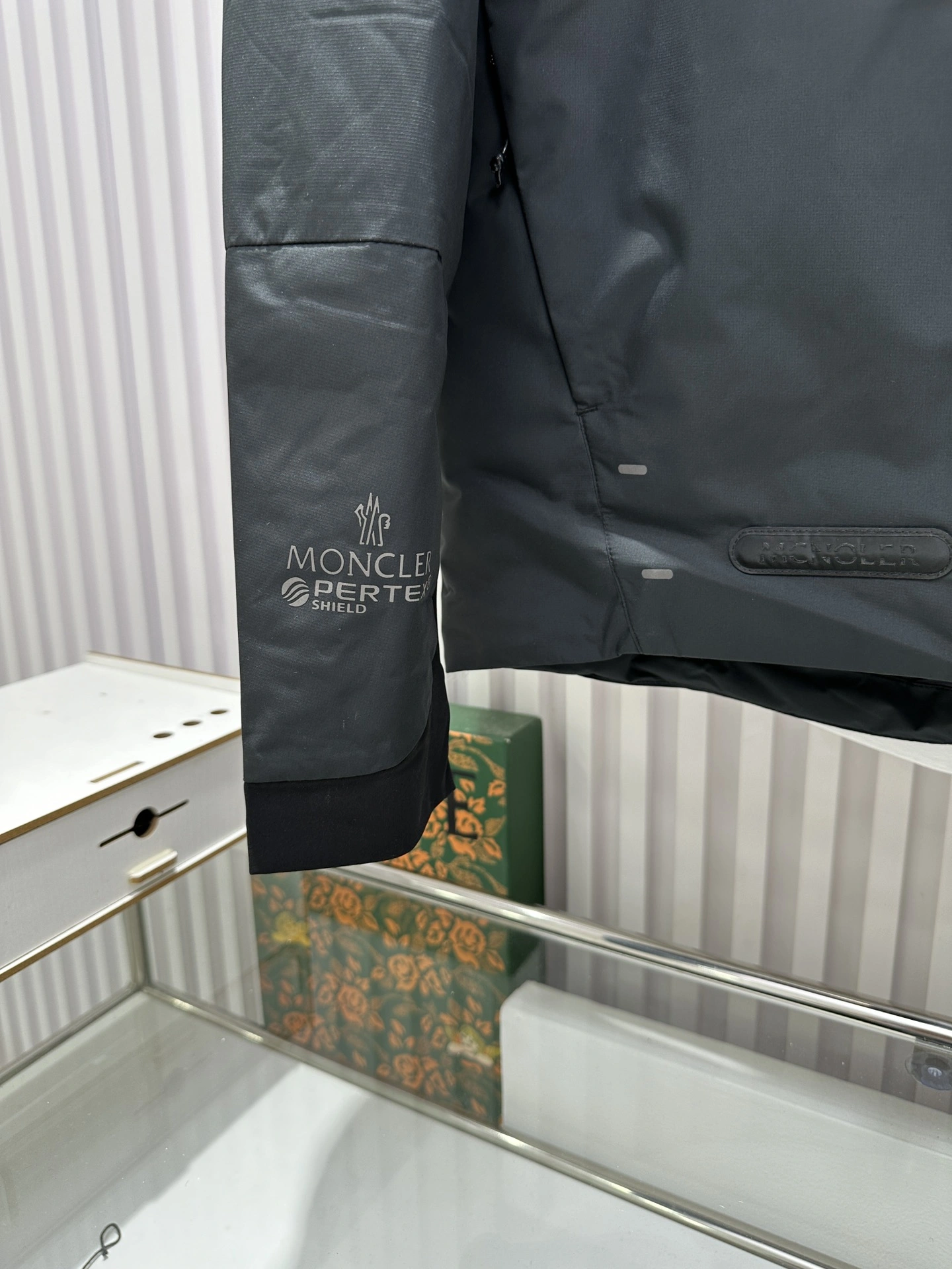Inexpensive Moncler Down Jackets