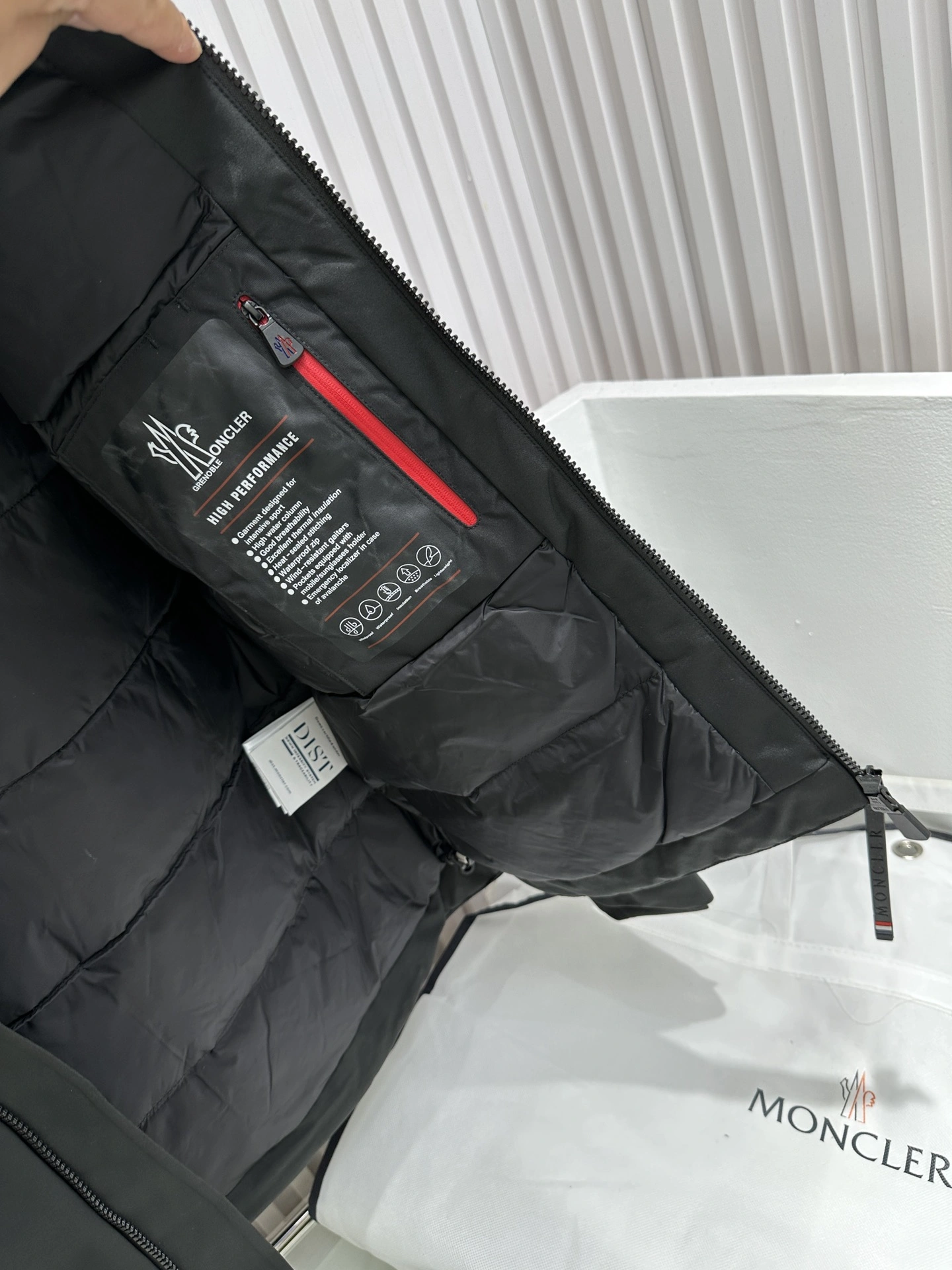 Inexpensive Moncler Down Jackets