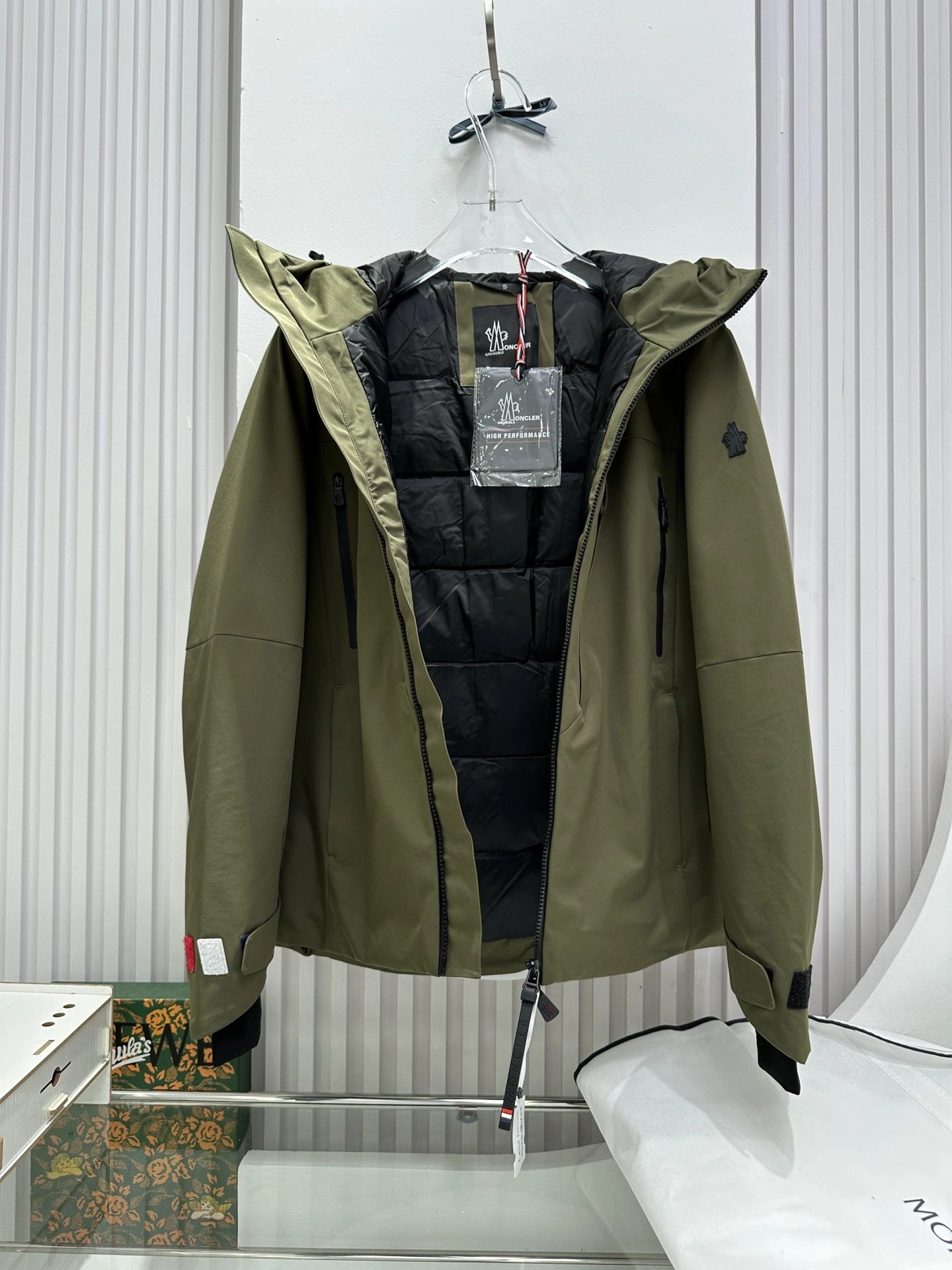 Top mirror Moncler Down Jackets