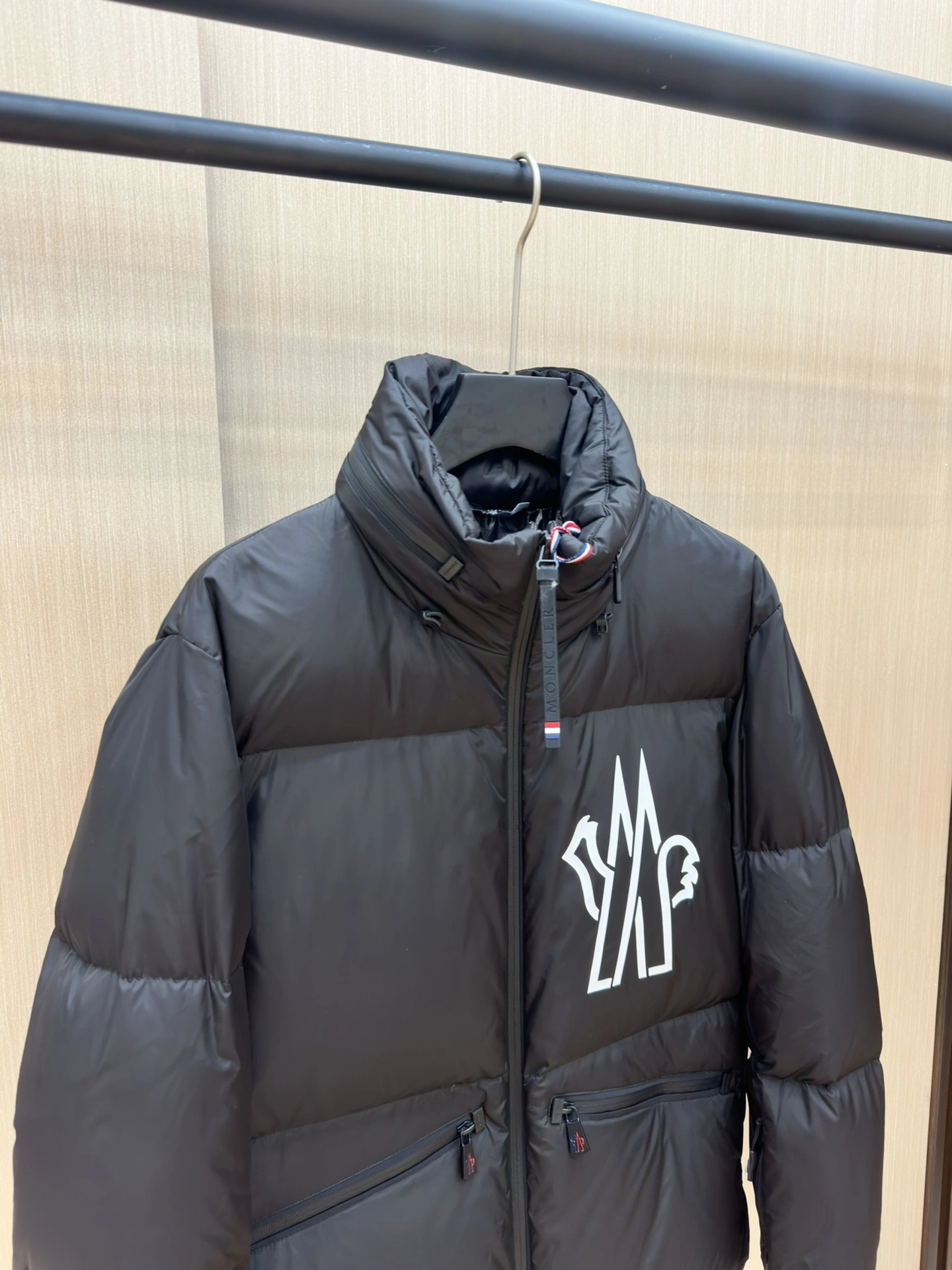Inexpensive Moncler Down Jackets