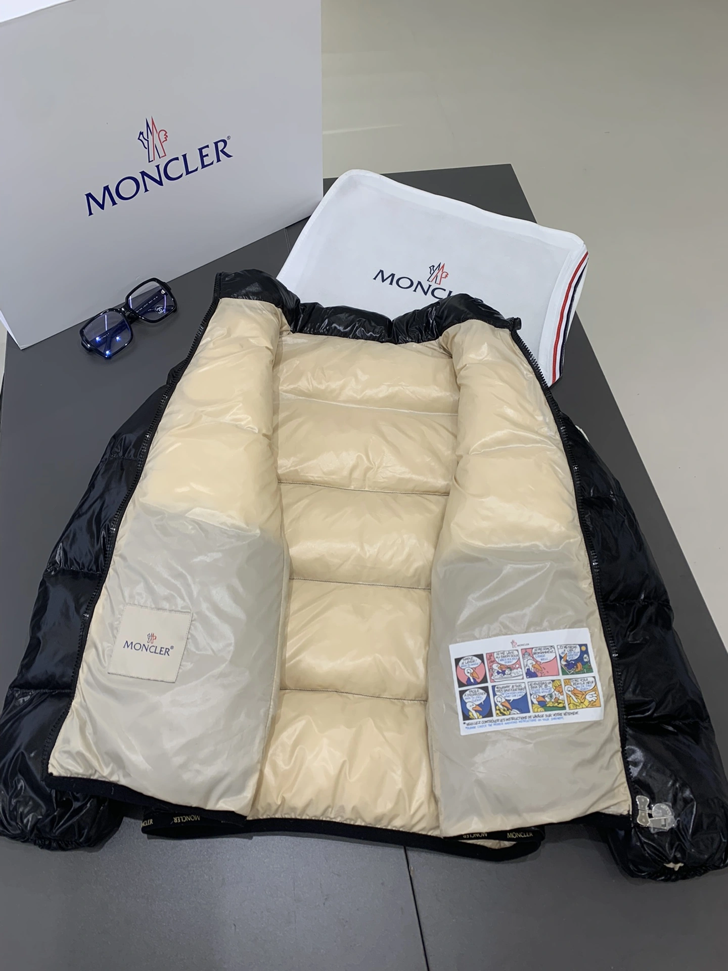 Exact replica Moncler Down Jackets