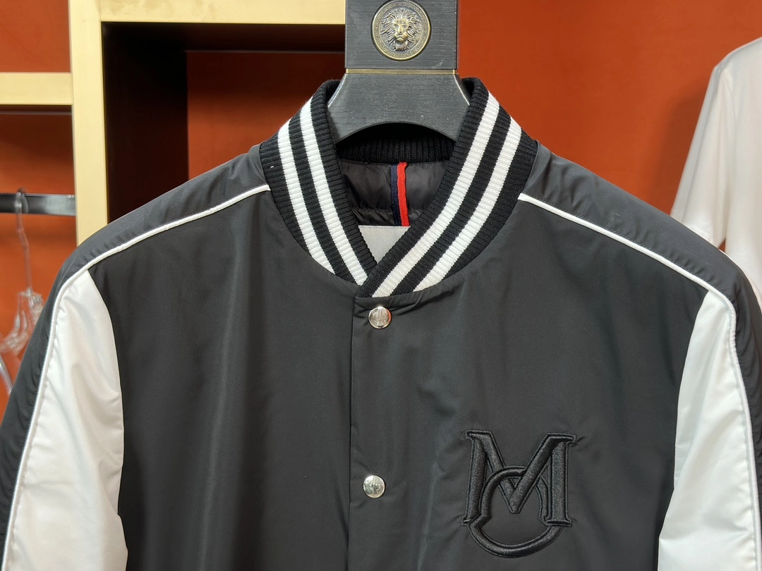 Inexpensive Moncler Down Jackets