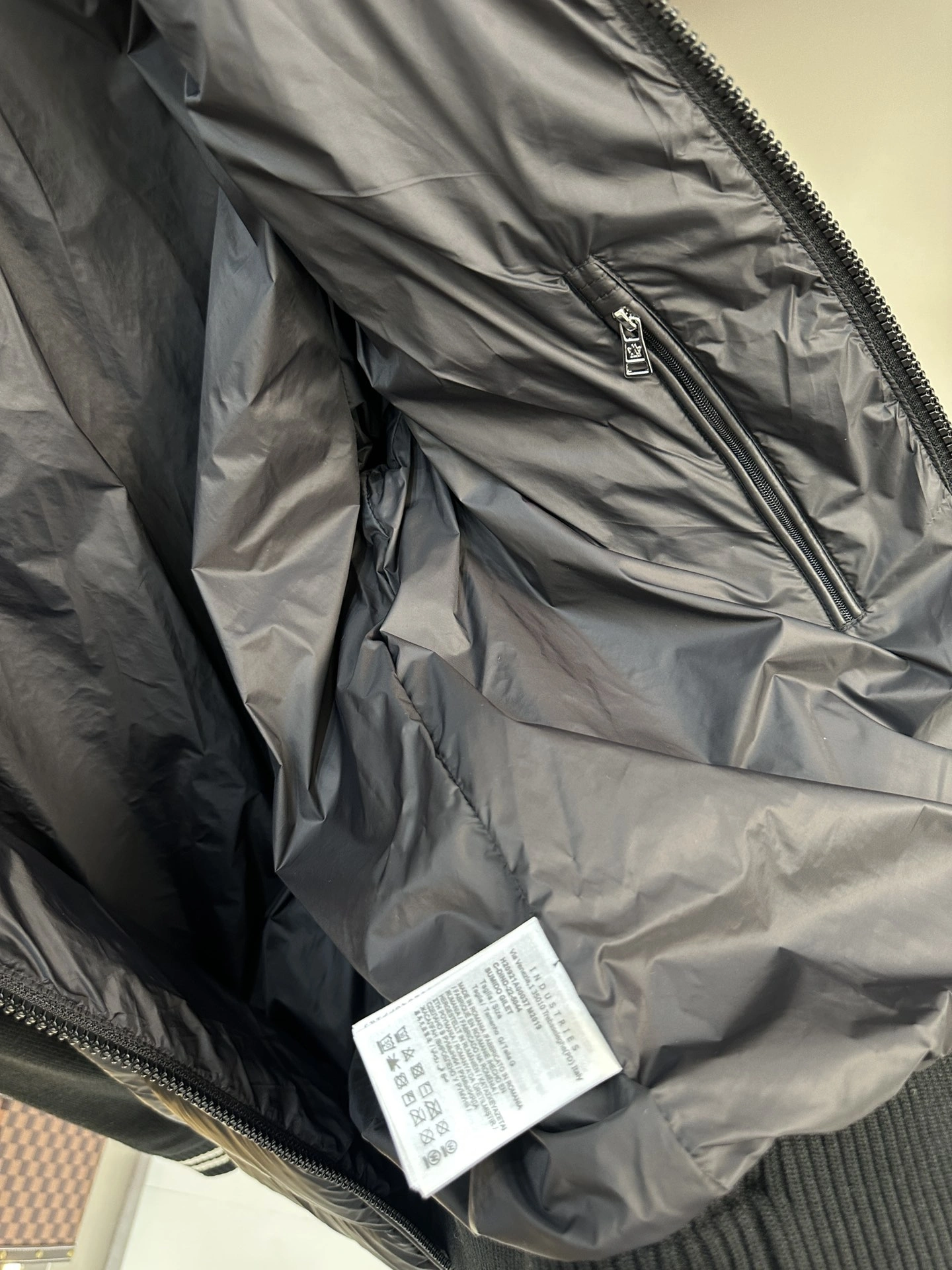 Real Moncler Down Jackets