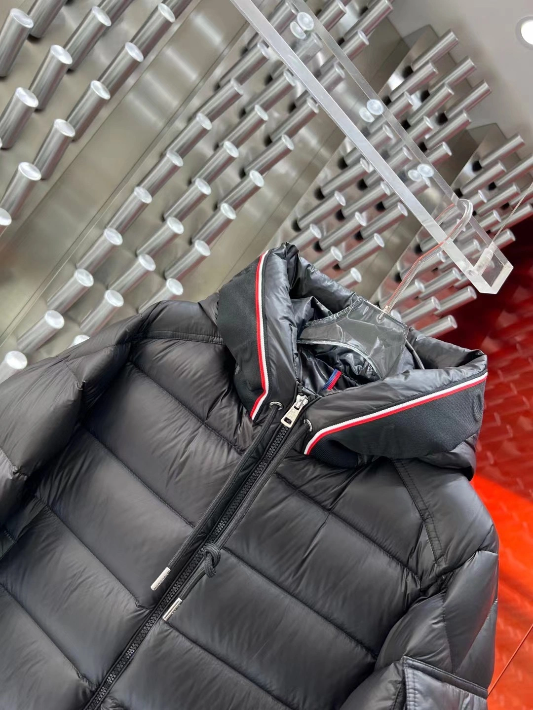 Low-cost Moncler Down Jackets