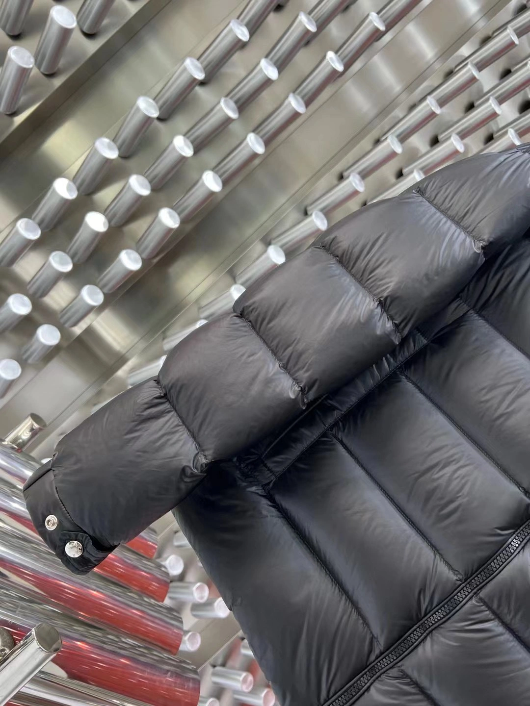 Low-cost Moncler Down Jackets