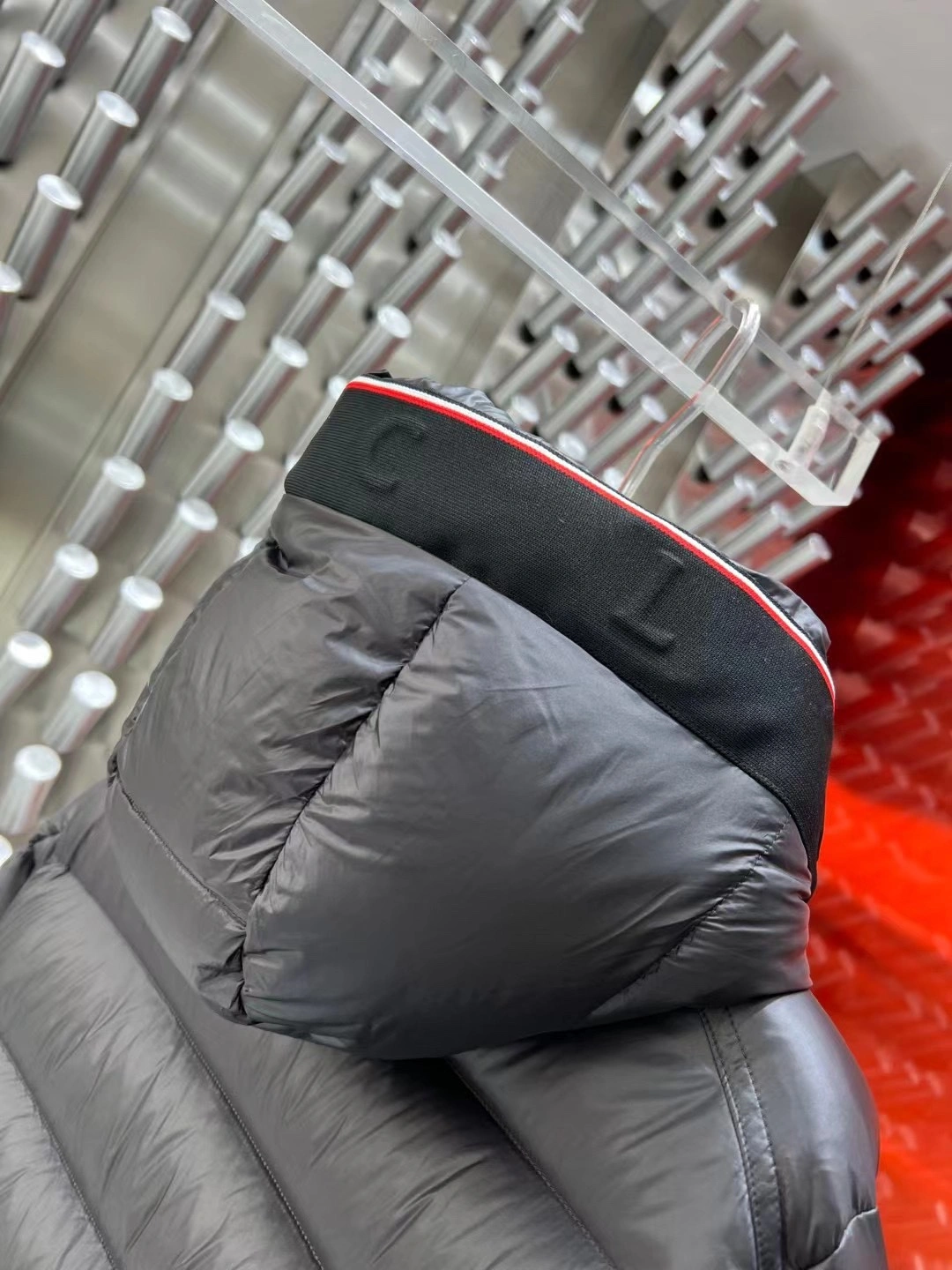 Low-cost Moncler Down Jackets