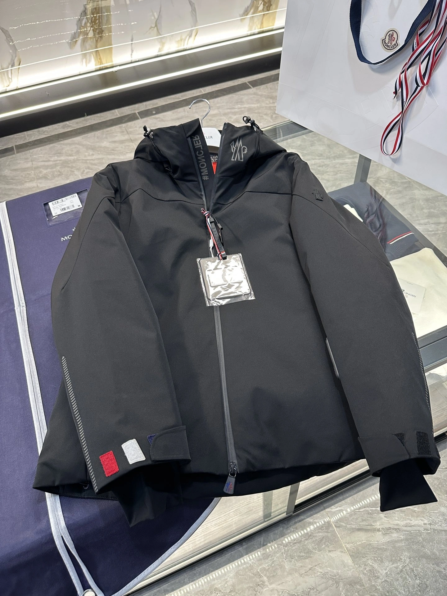 Accurate model Moncler Down Jackets