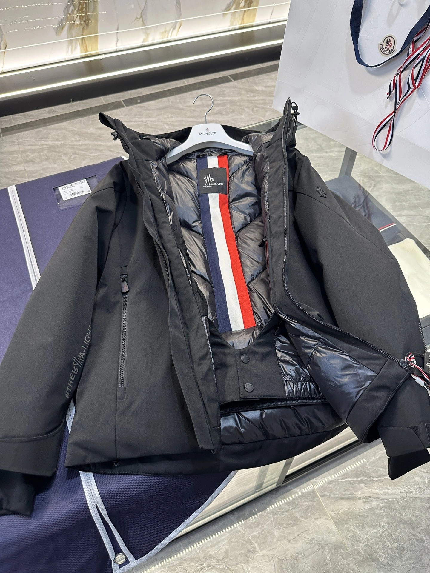 Accurate model Moncler Down Jackets