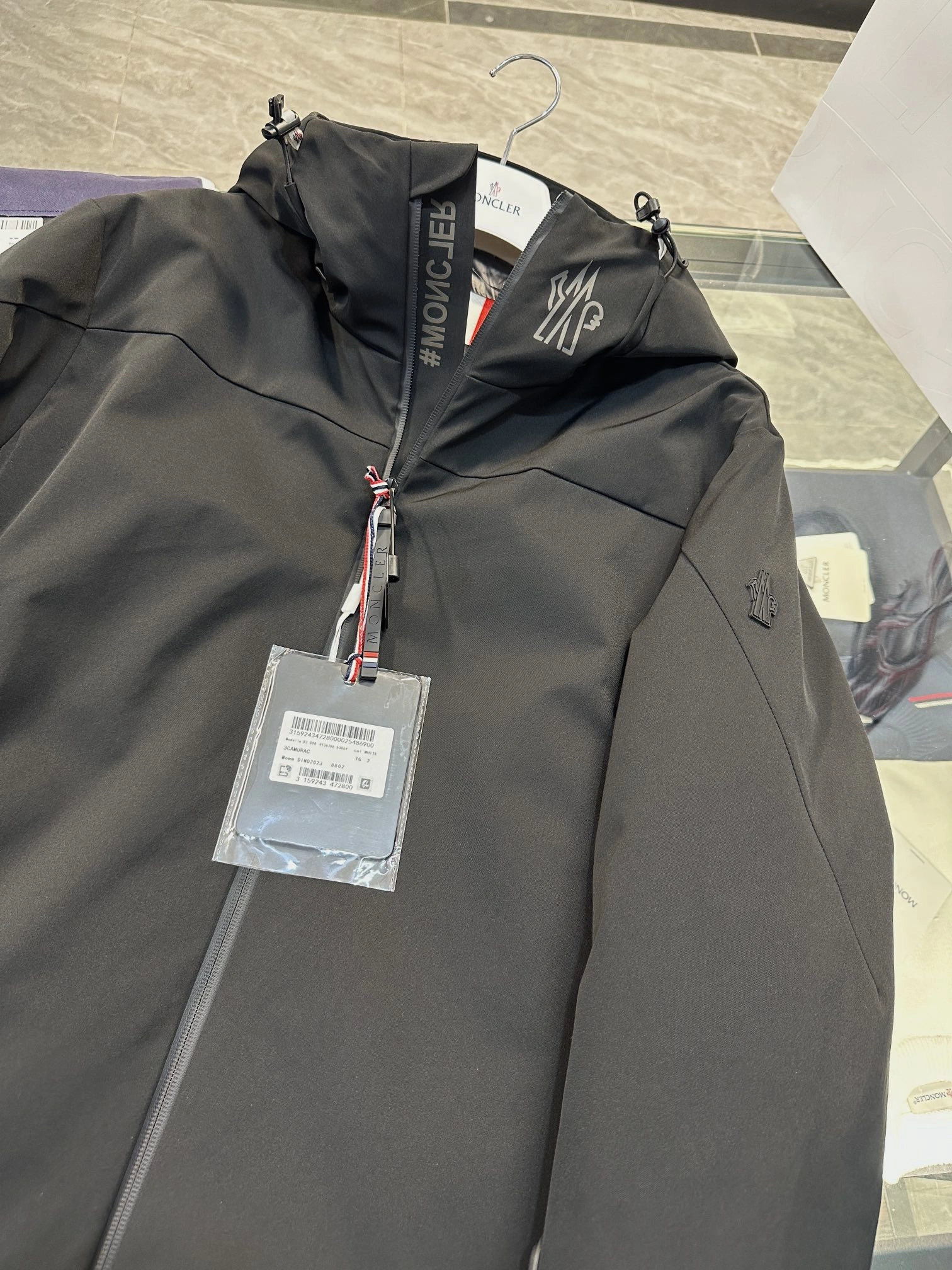 Accurate model Moncler Down Jackets