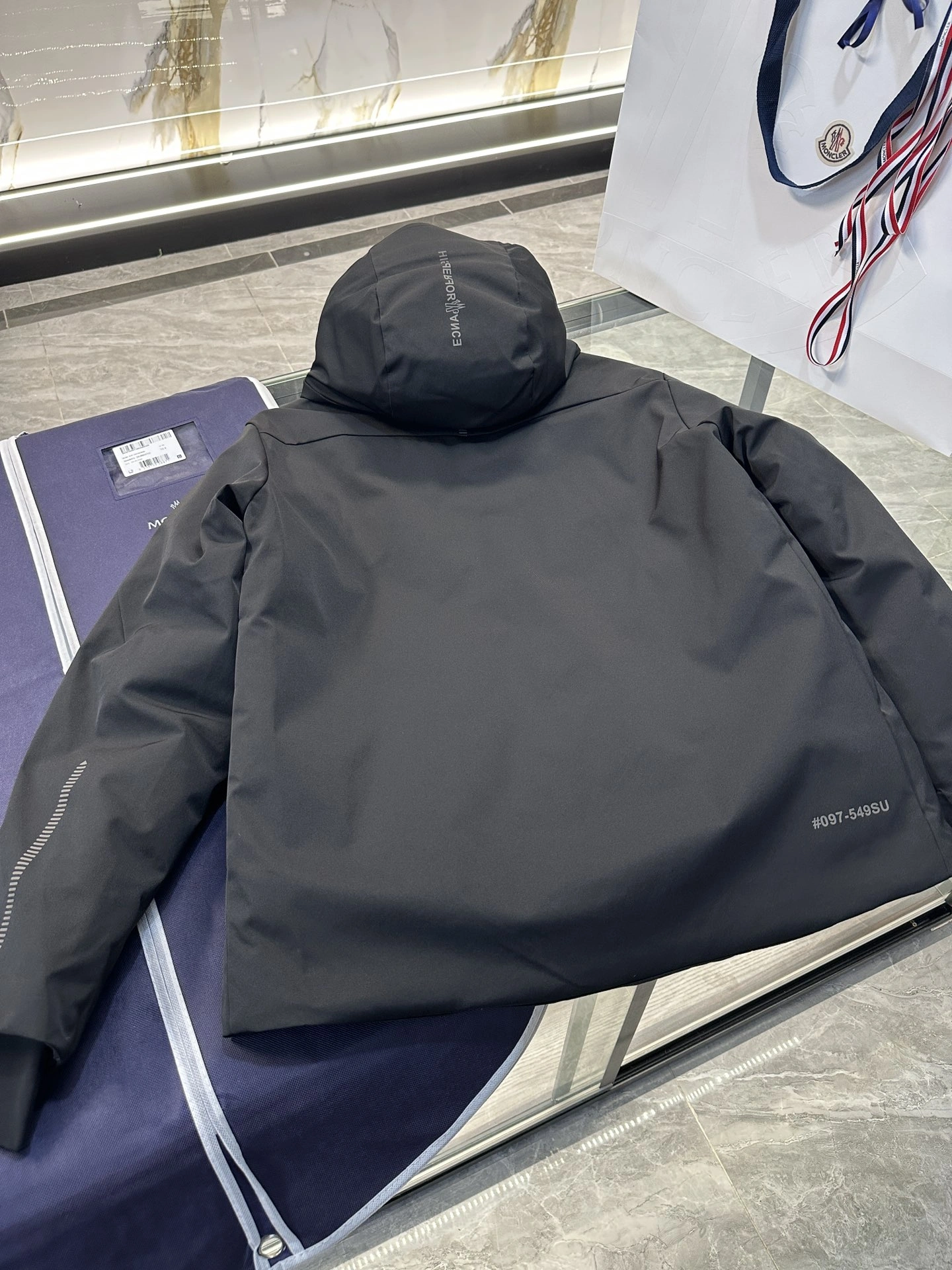 Accurate model Moncler Down Jackets
