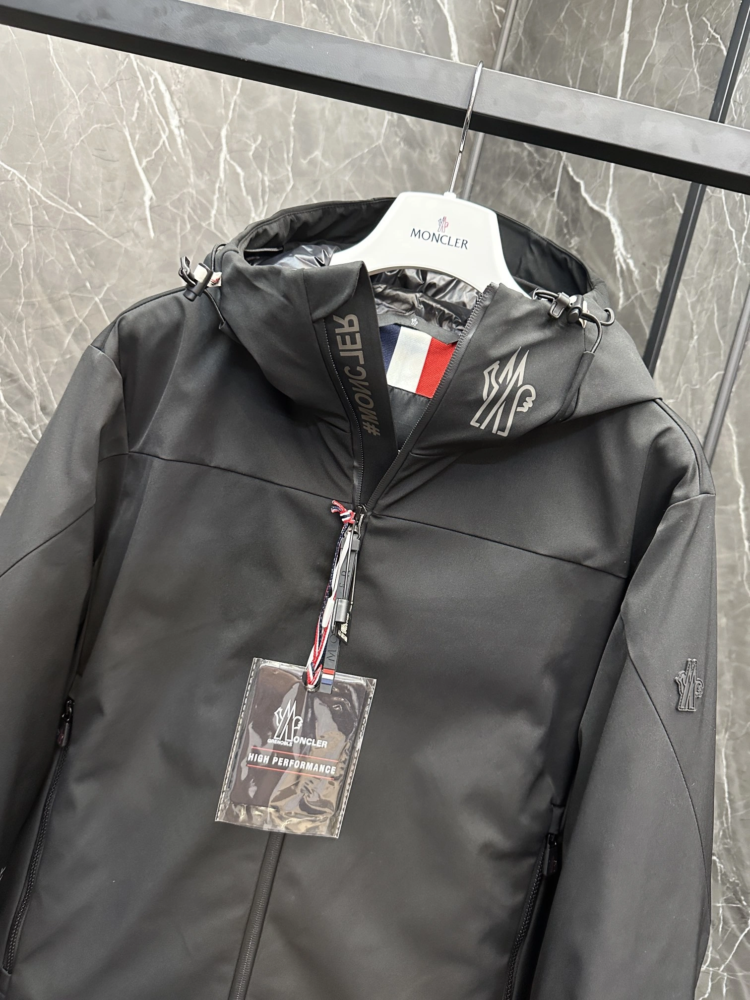 Accurate model Moncler Down Jackets