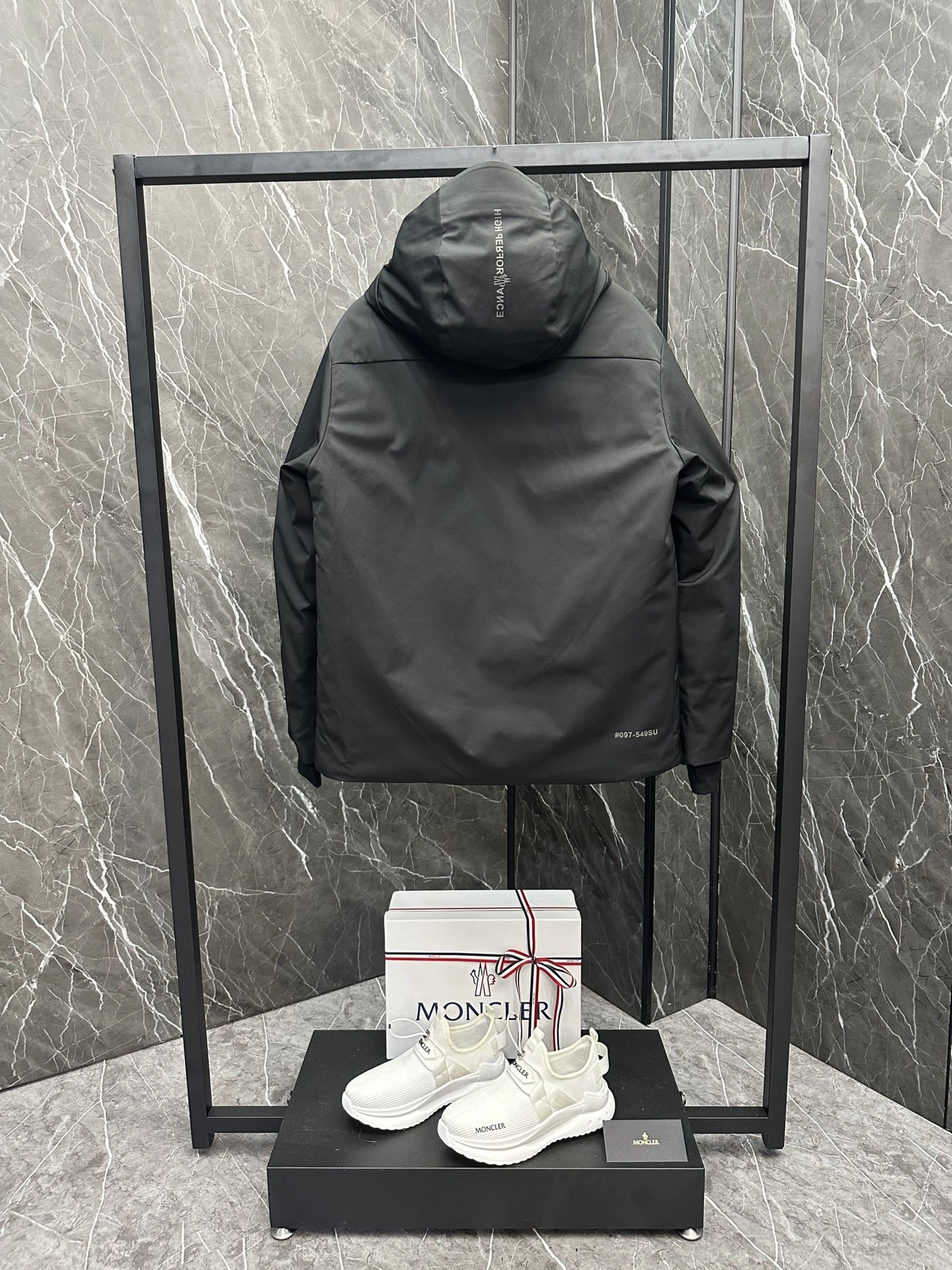 Accurate model Moncler Down Jackets