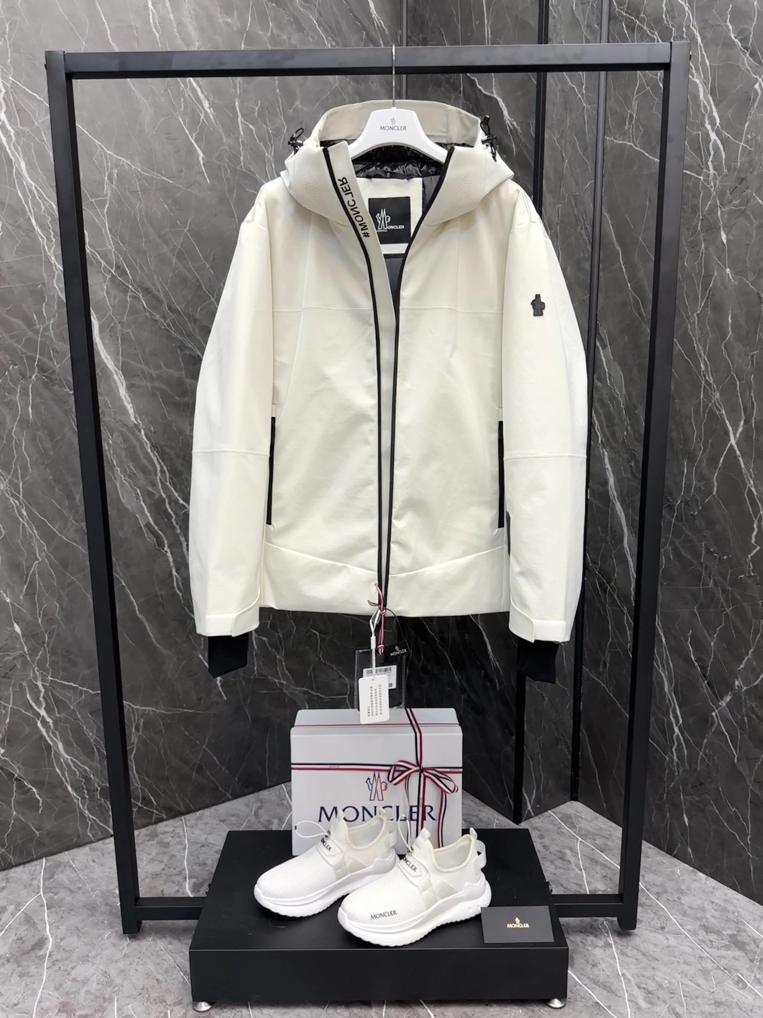 Exact replica Moncler Down Jackets