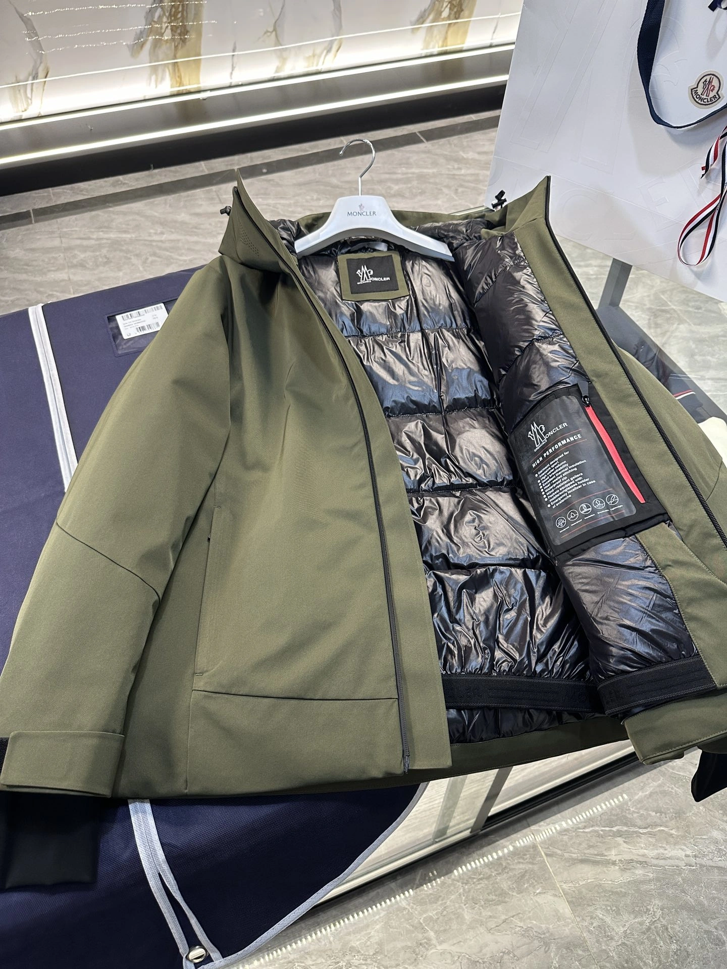 Bargain Moncler Down Jackets